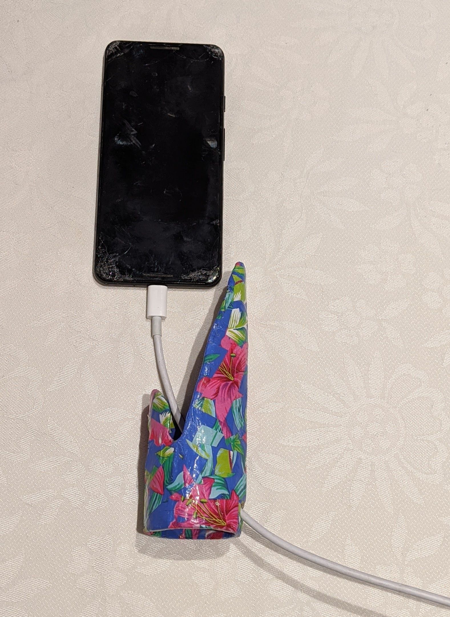 Tiny Upcycled Smartphone Stand : 9 Steps (with Pictures) - Instructables
