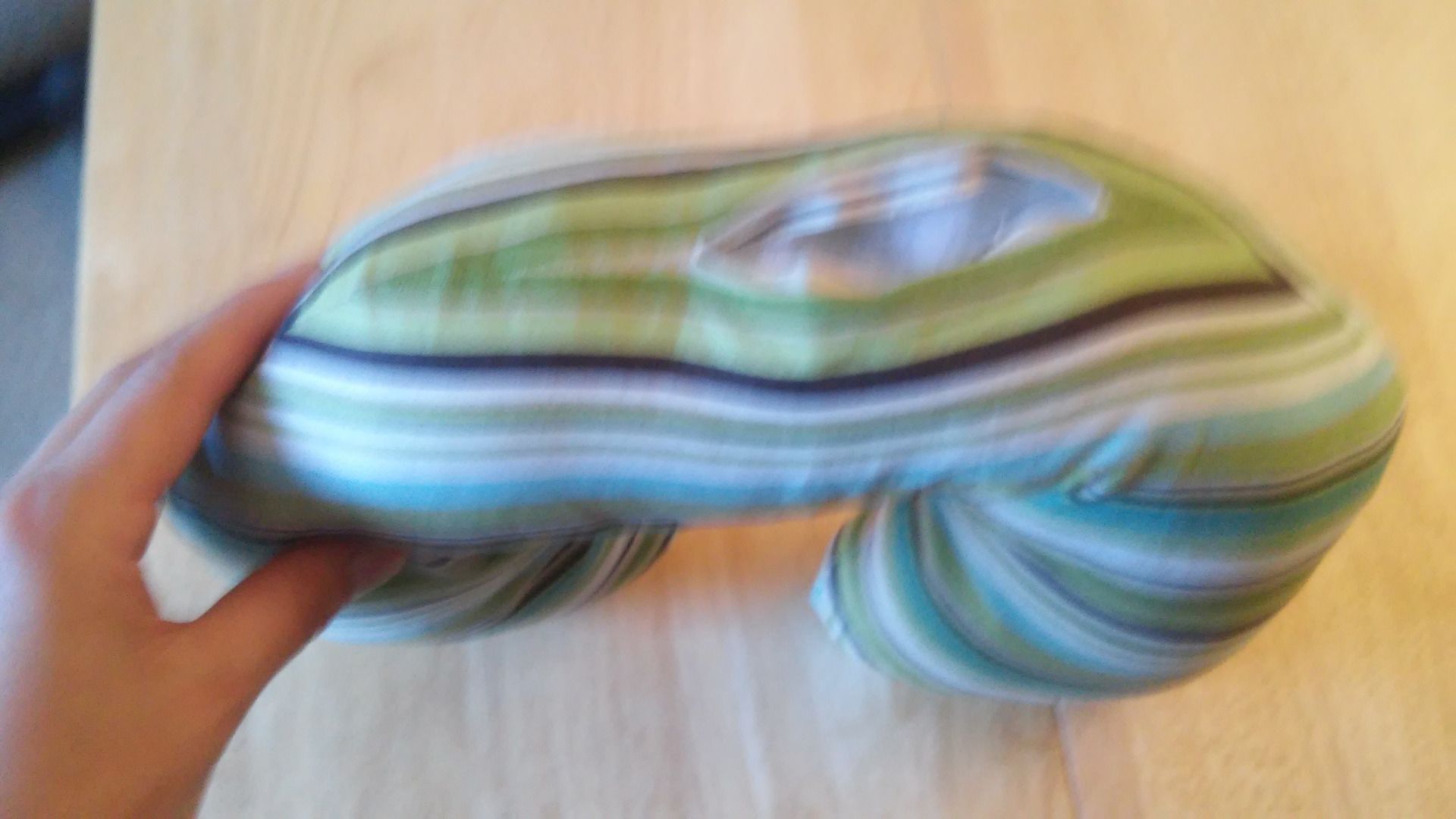 DIY Travel Pillow : 6 Steps (with Pictures) - Instructables