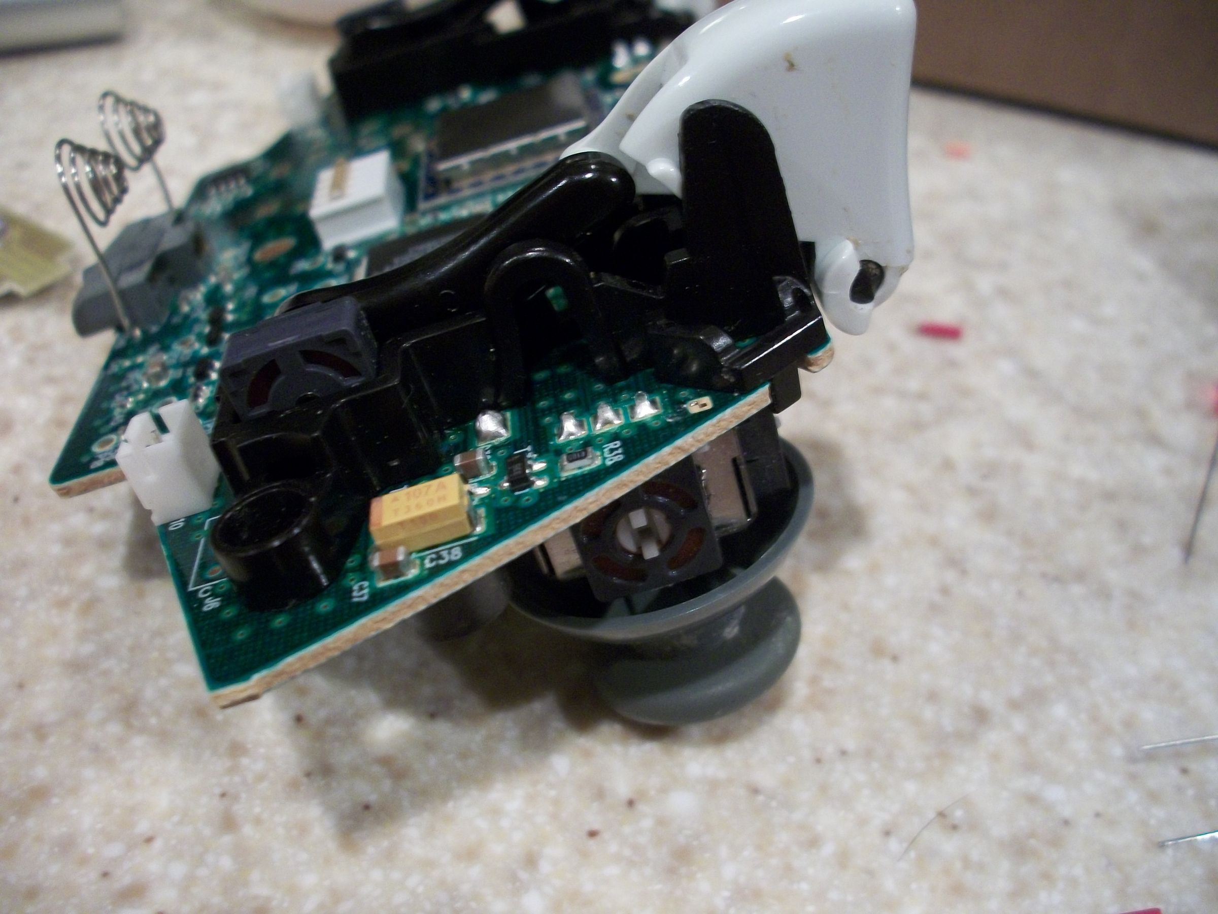 Fixing a Flaky Xbox Analog Stick : 3 Steps - Instructables