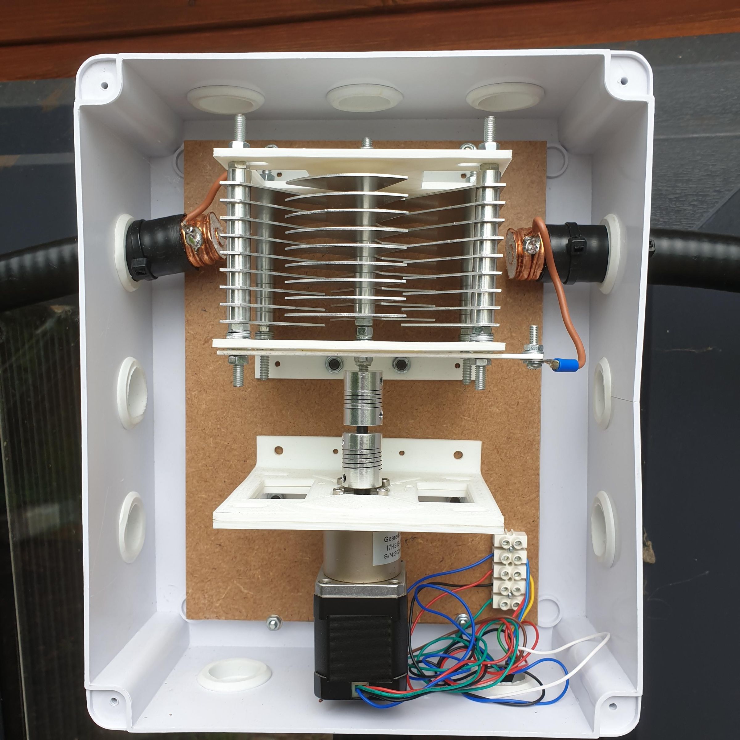 Magnetic Loop Antenna Automated Tuner : 22 Steps (with Pictures) - Instructables
