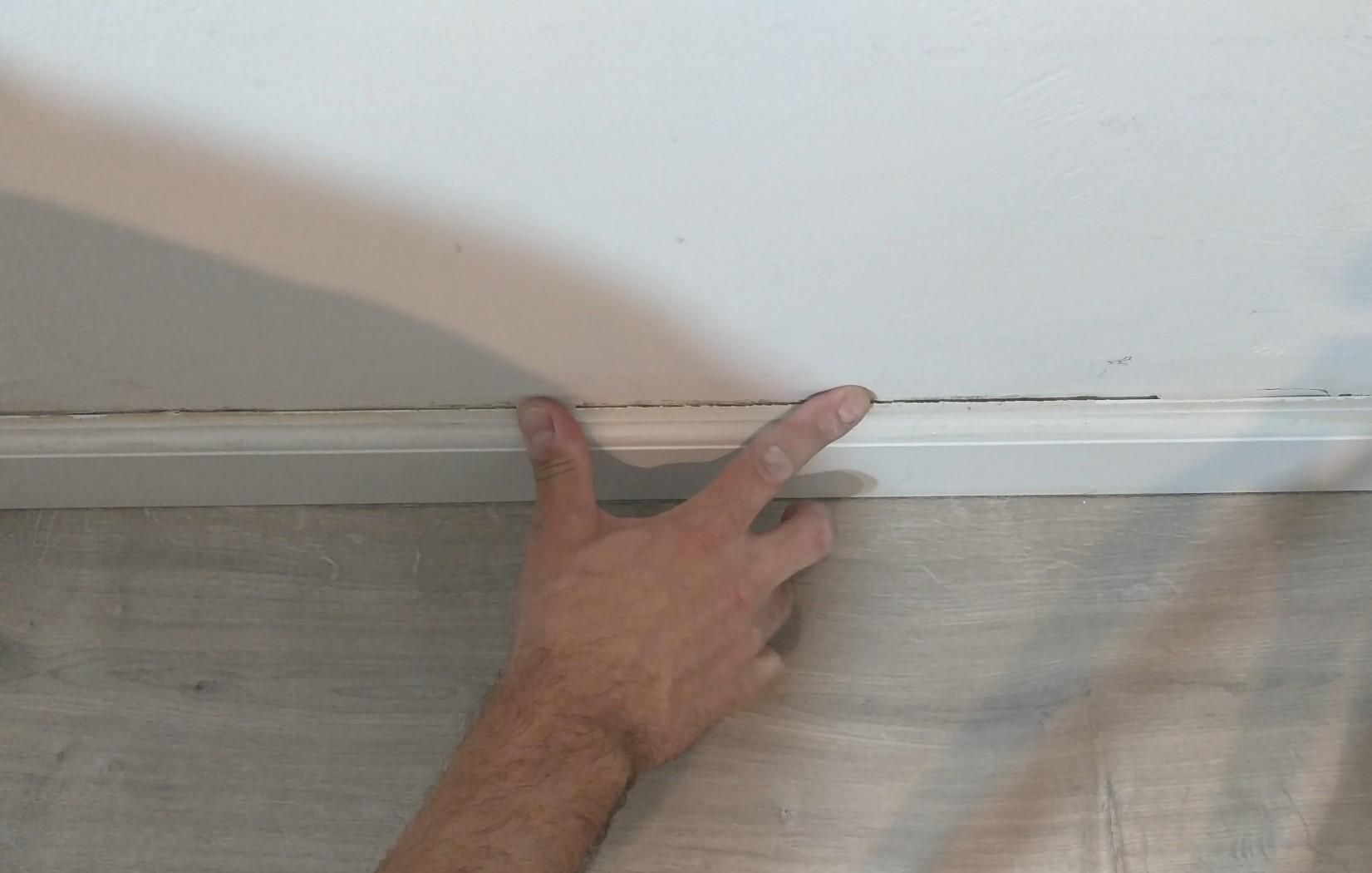 Fix Lifting & Bouncing Laminate Flooring (Expansion Problem) : 20 Steps ...