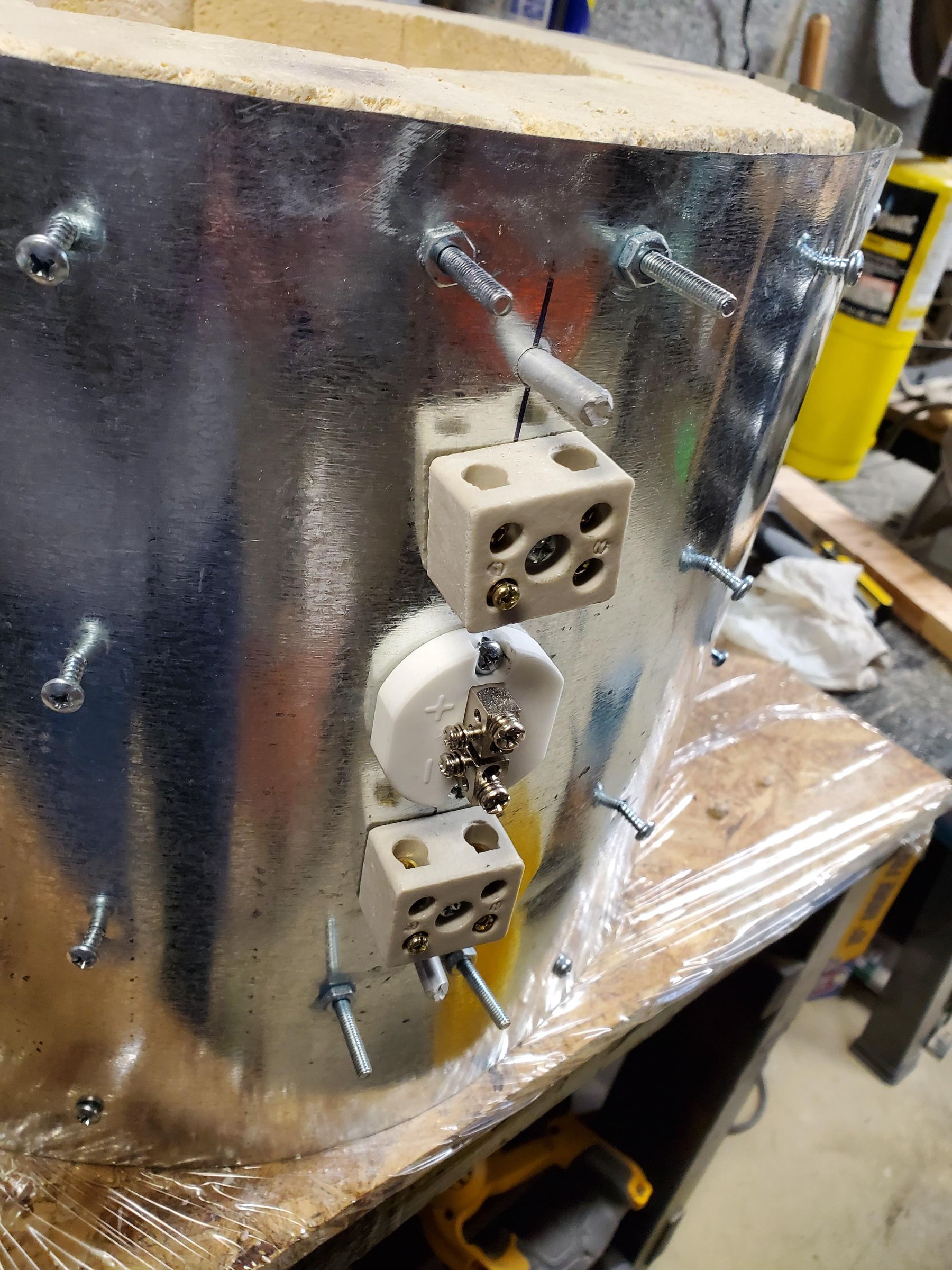120v Metal Foundry With Lid Switch : 20 Steps (with Pictures ...