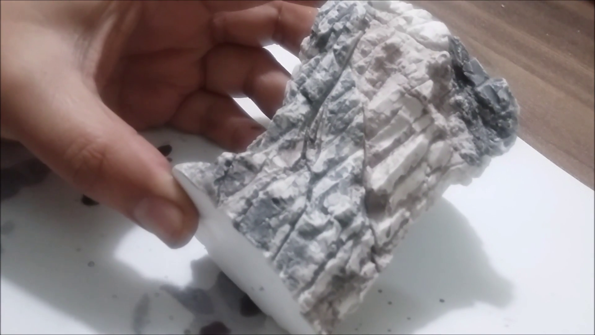 How to Make a Landscape Diorama|Beach Hill Terrarium |Manarola Diorama ...