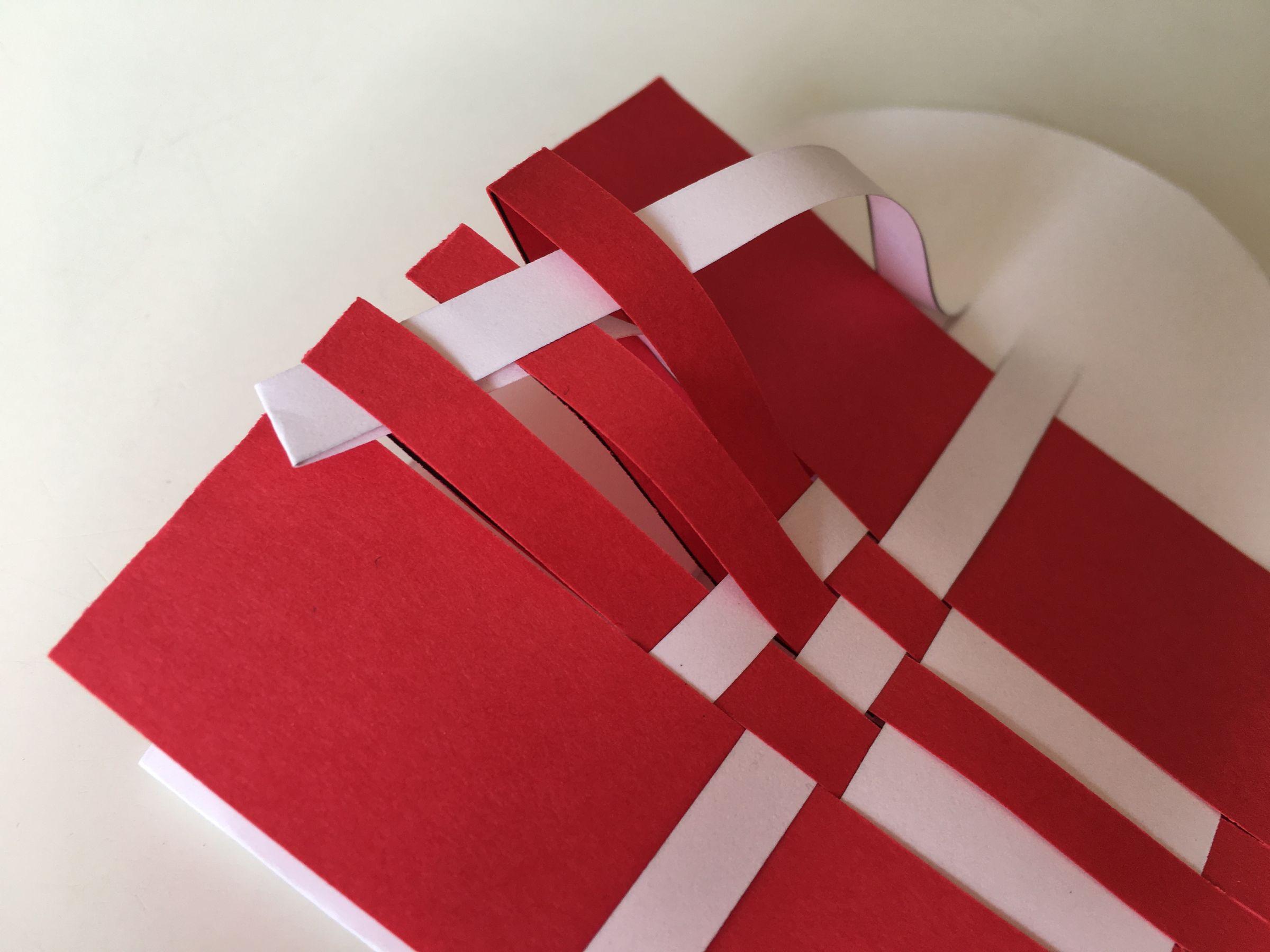 Scandinavian Woven Heart Basket : 4 Steps (with Pictures) - Instructables