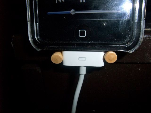 A Simple IPhone/iPod Dock Alternative : 3 Steps - Instructables