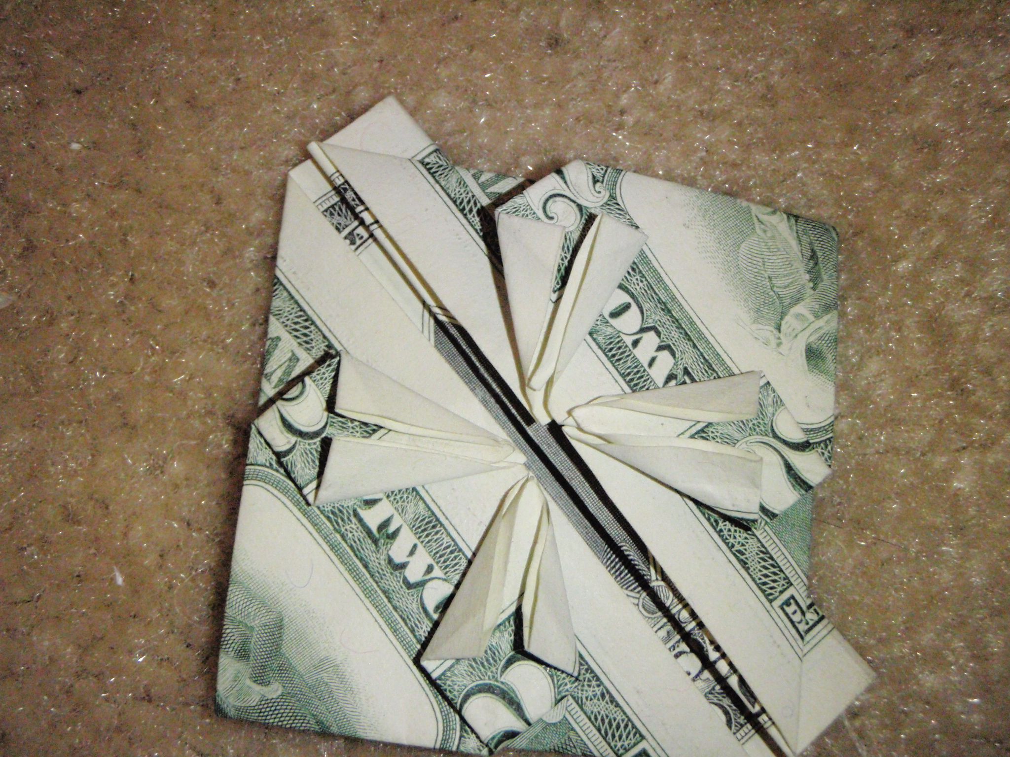 Dollar Bill Origami Heart : 8 Steps (with Pictures) - Instructables