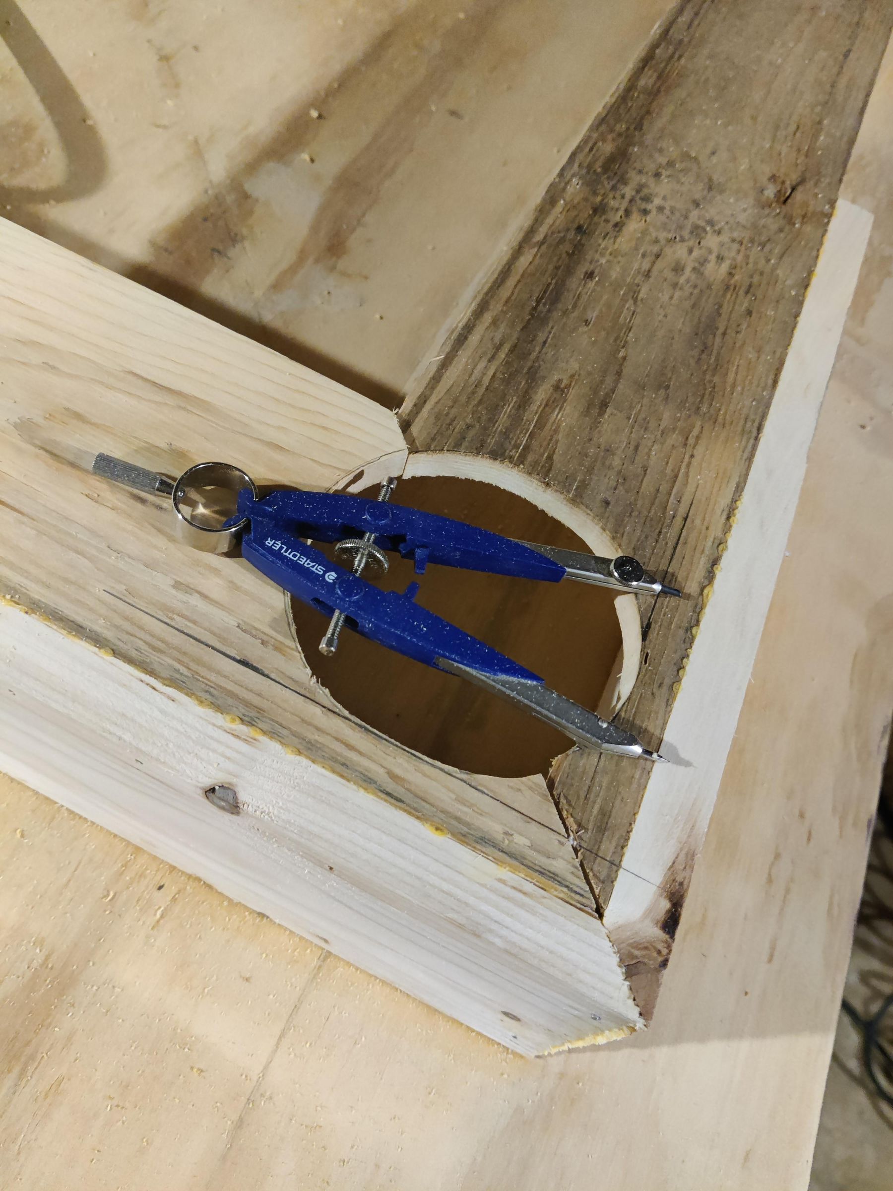 Gaming Table: Dining Room Table Upgrade : 13 Steps (with Pictures ...