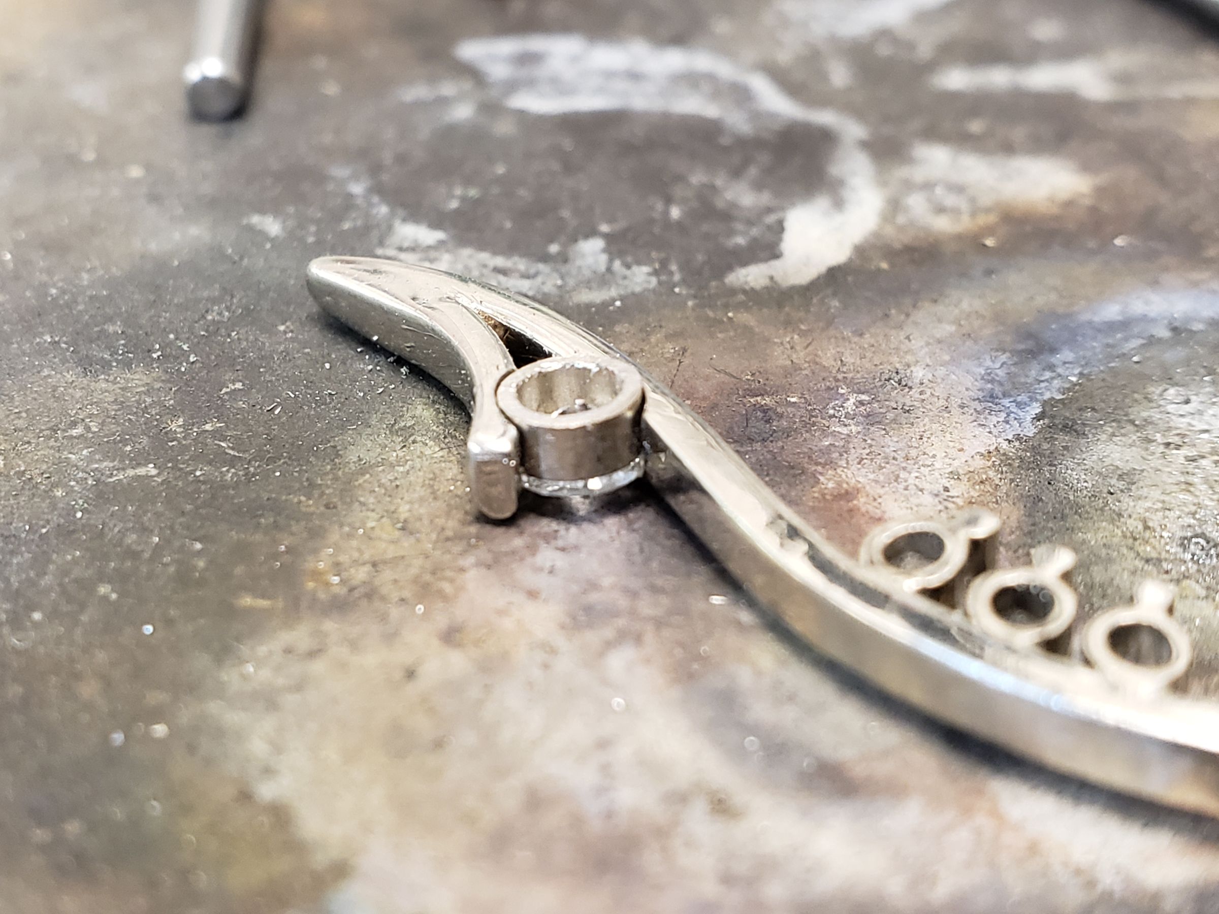 Hand Fabricated Pendant With Stones : 5 Steps (with Pictures ...