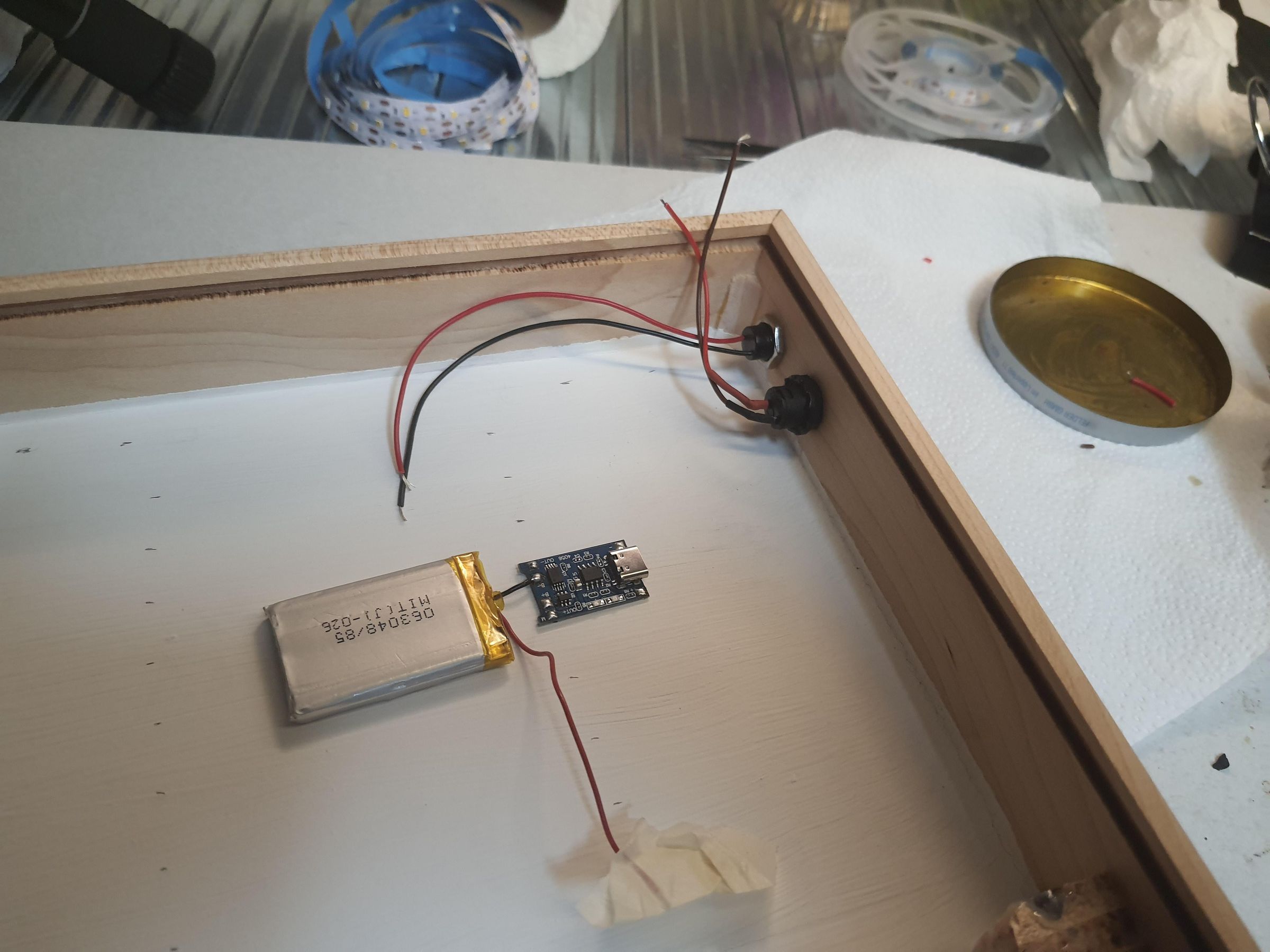 Lightbox With Wooden Frame : 14 Steps (with Pictures) - Instructables
