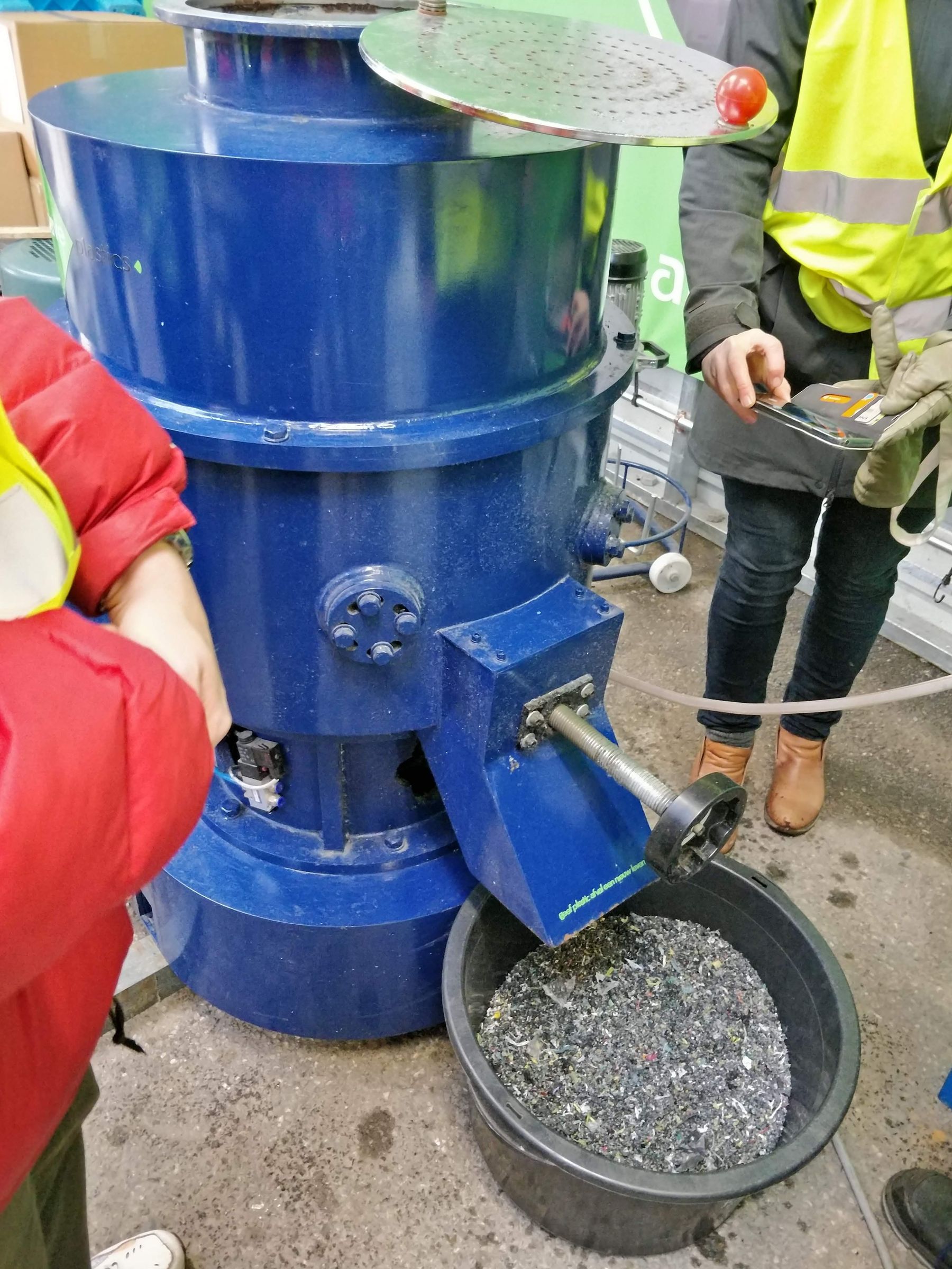 Make ANYTHING With Recycled River Plastic : 9 Steps (with Pictures ...