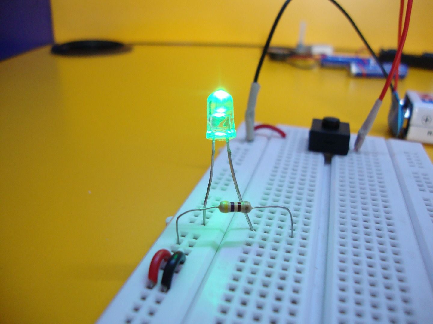 10 Breadboard Projects for Beginners : 17 Steps (with Pictures ...