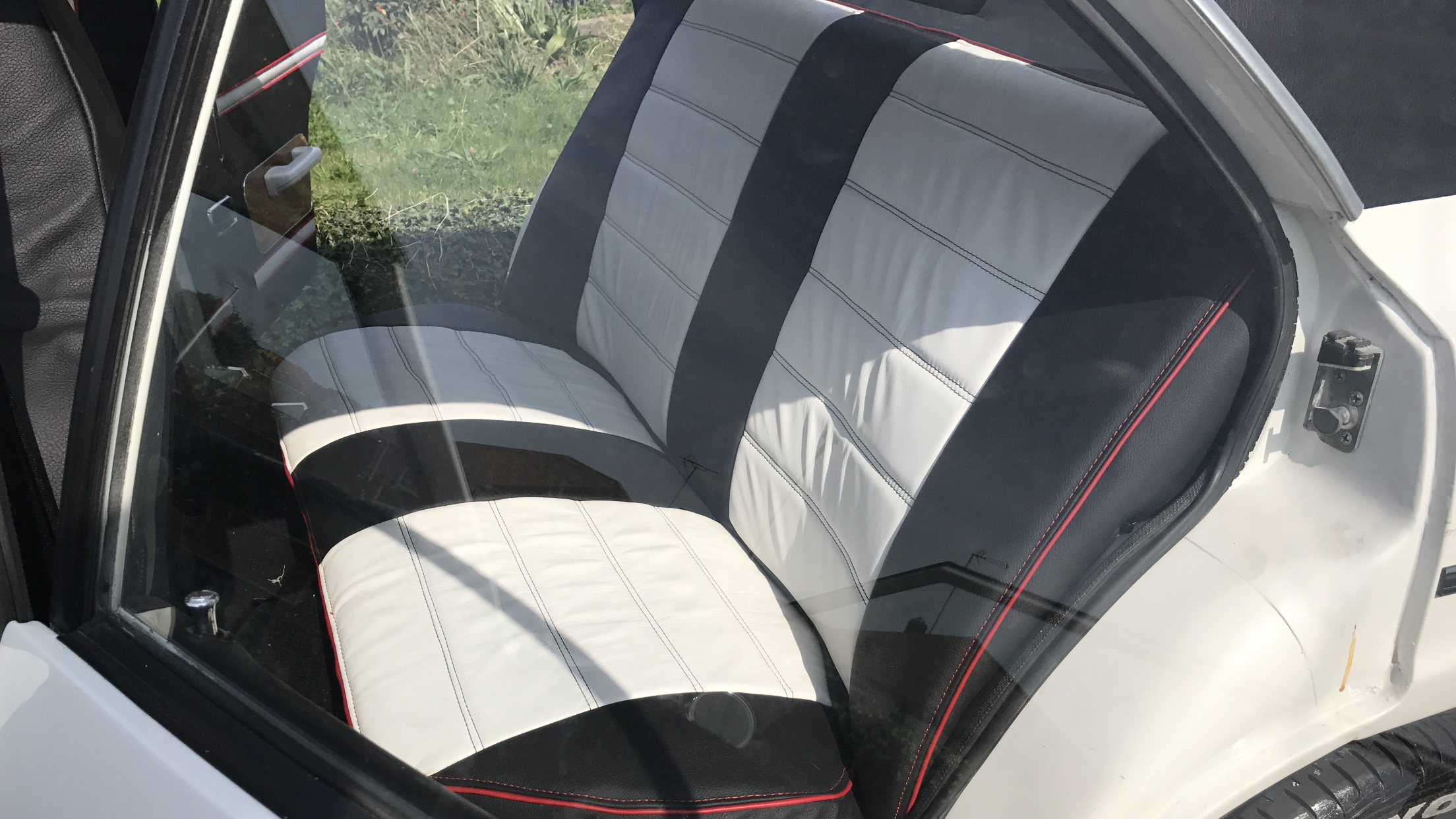Classic Car Restomod - Part 6: Interior - Seats: : 4 Steps - Instructables