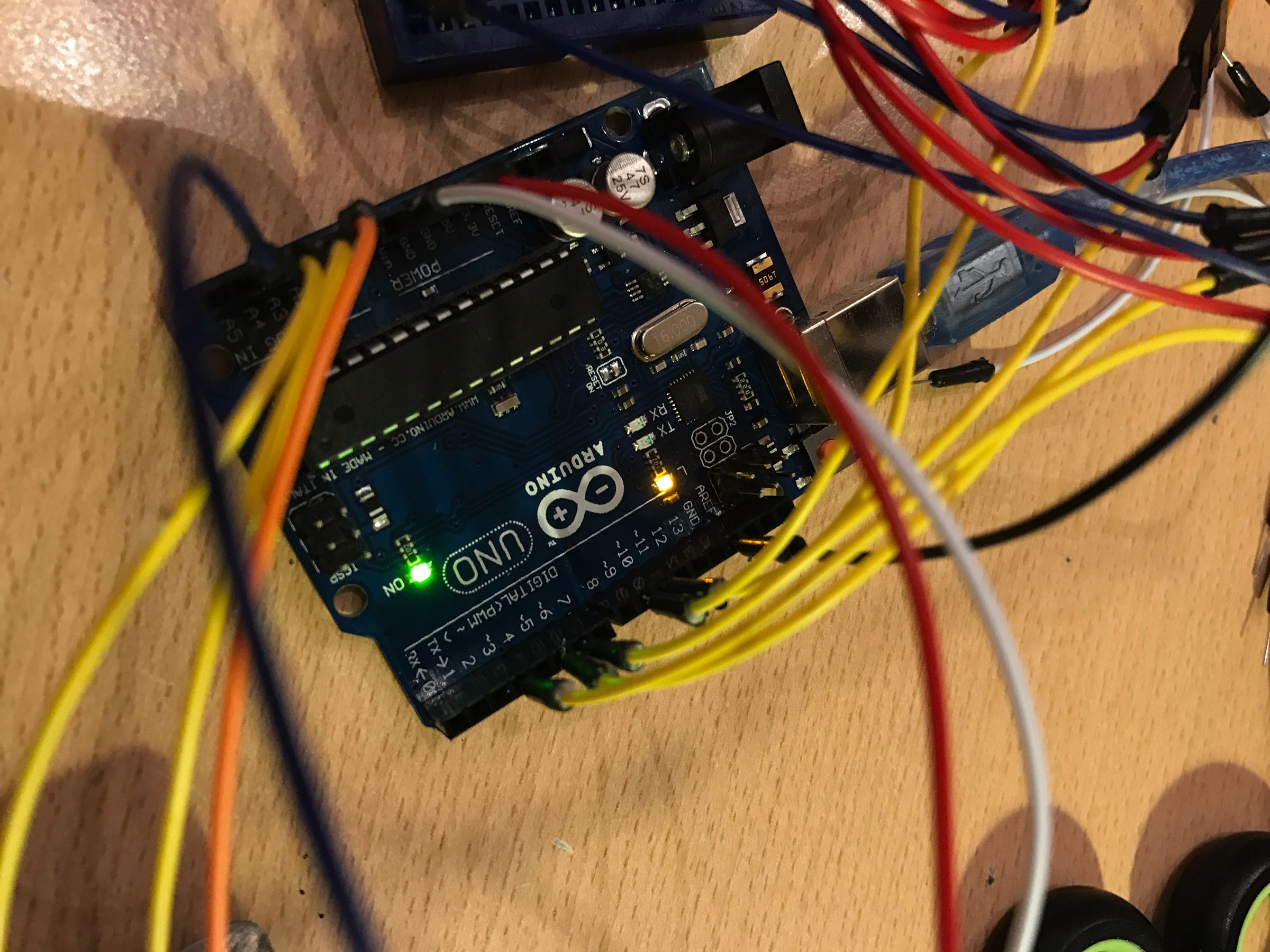 DIY Robotic Hand Controlled by a Glove and Arduino : 8 Steps (with ...