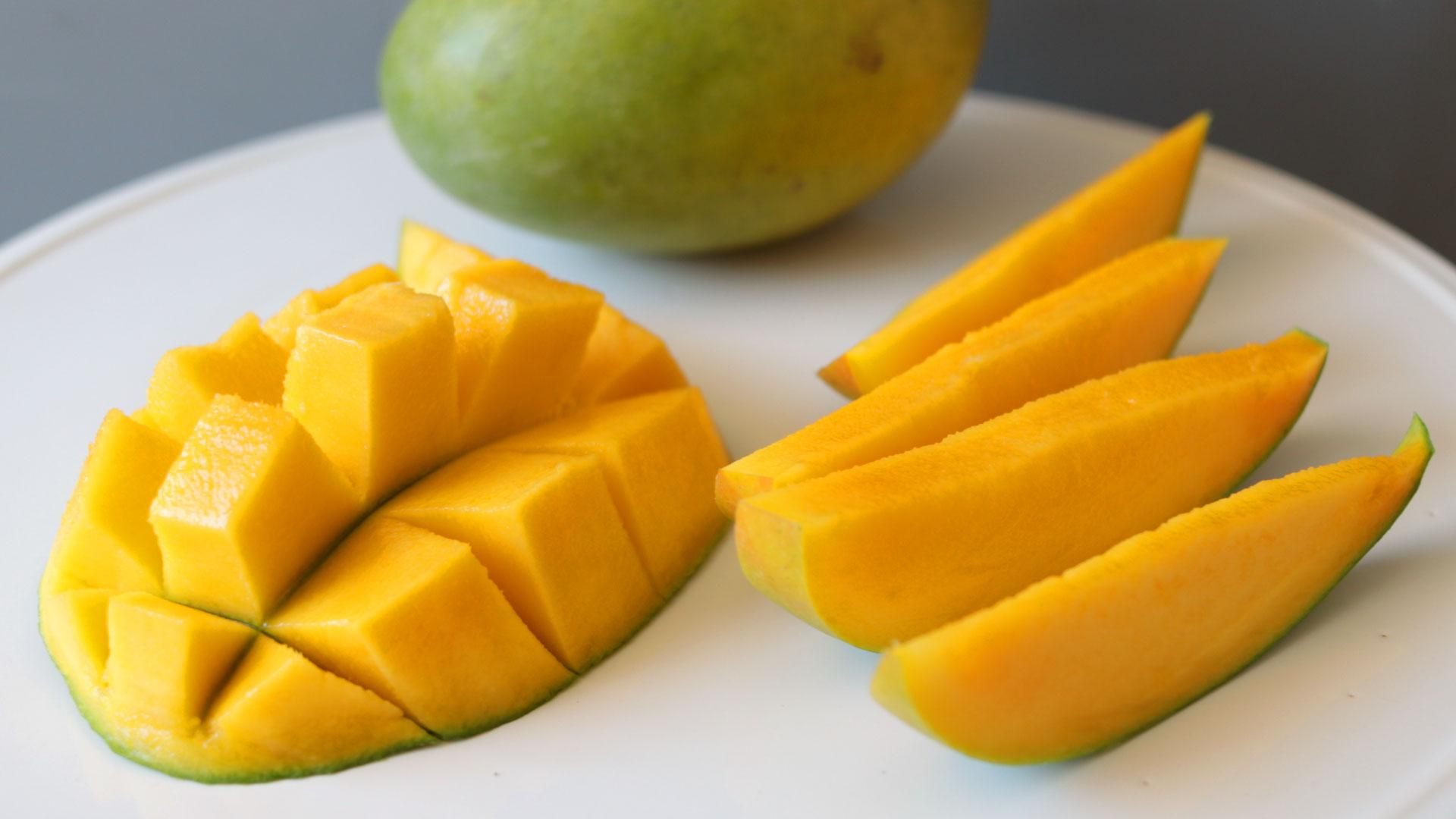 How to Eat a Mango : 7 Steps (with Pictures) - Instructables