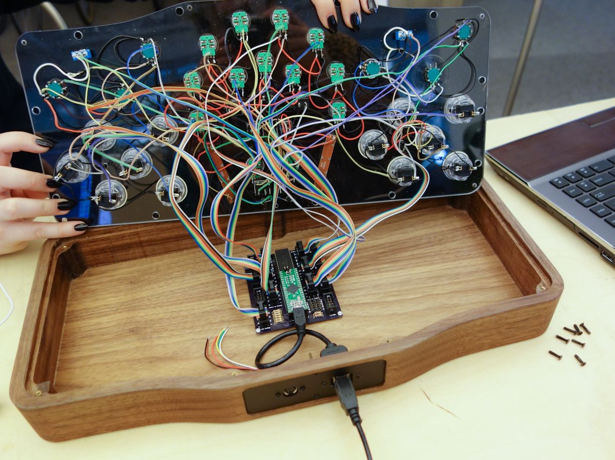 Teensy Monster V1.0 // DIY MIDI Controller : 11 Steps - Instructables