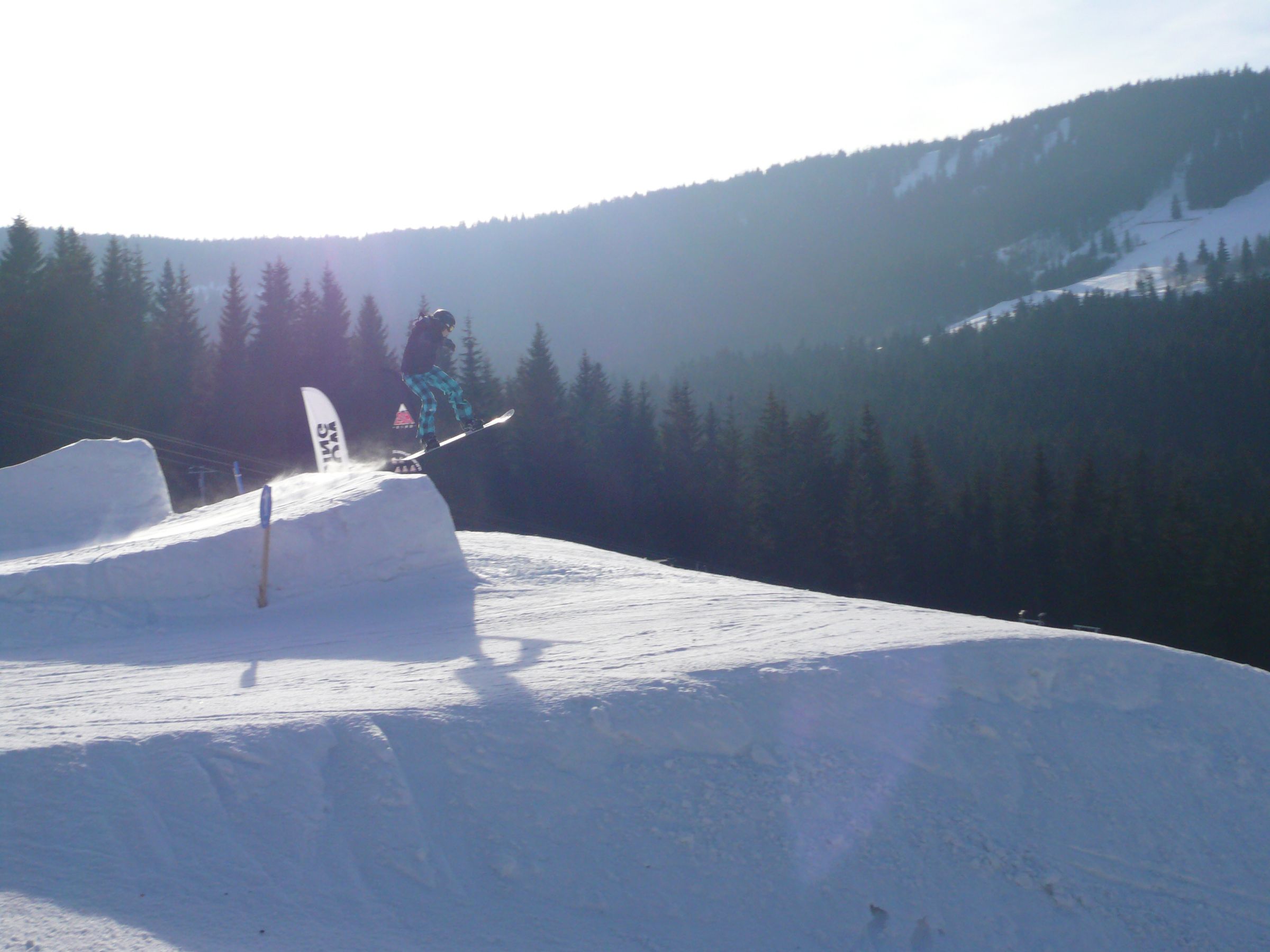 How to Do Grabs on Snowboard : 7 Steps - Instructables