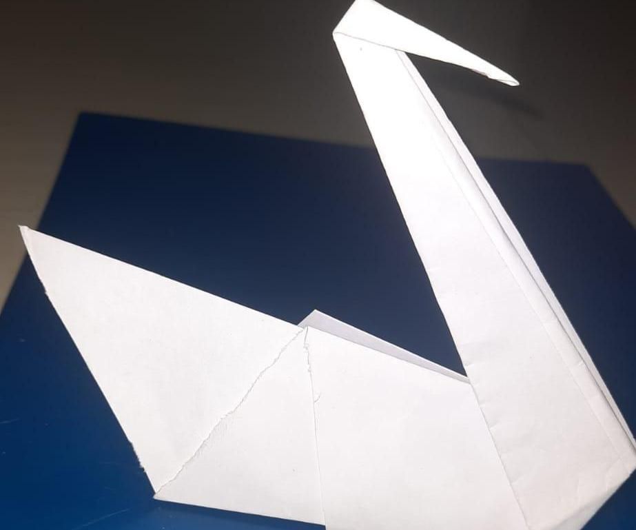 Swan Origami (Traditional Model) : 10 Steps - Instructables