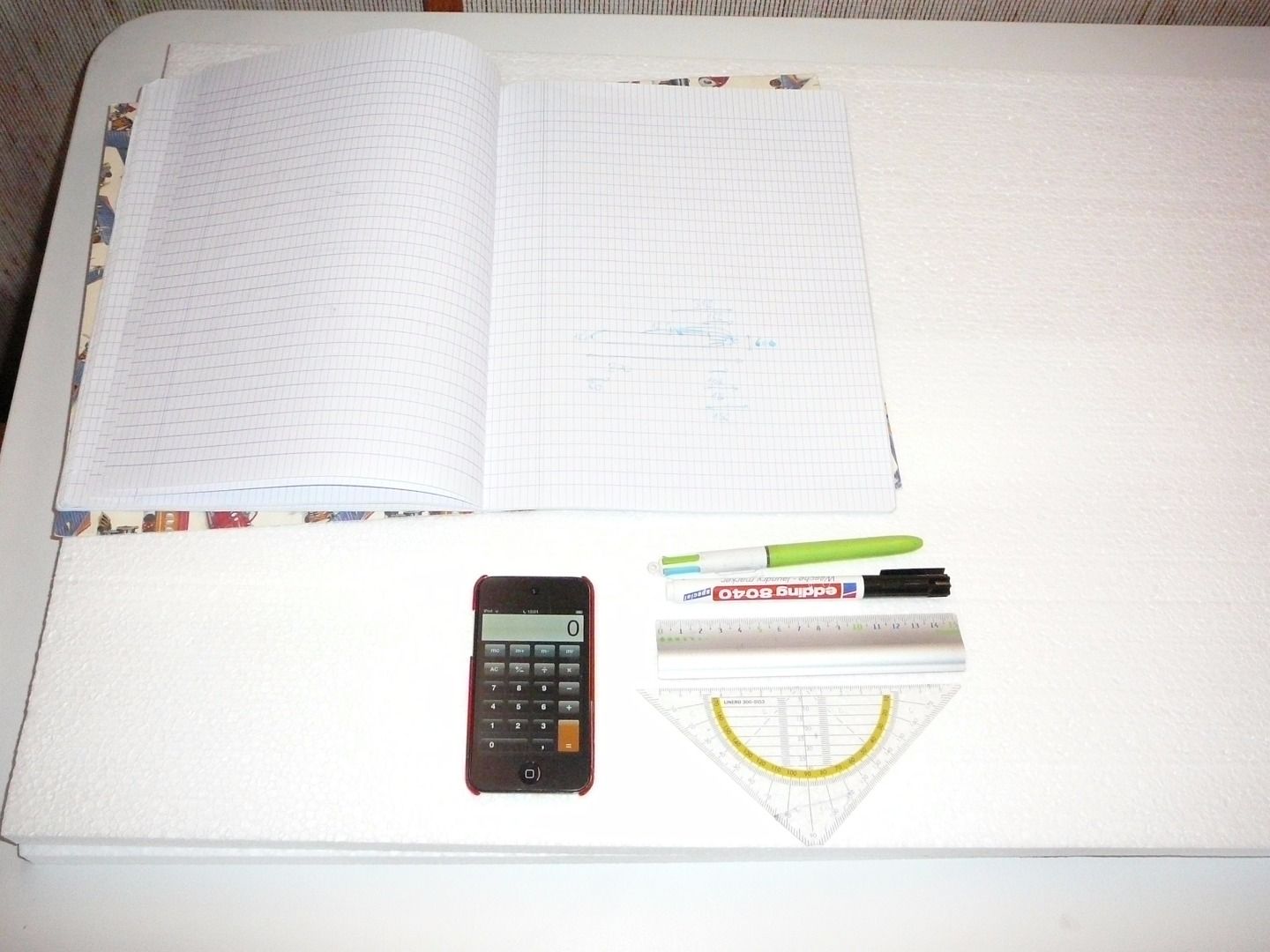RC Pen-triangle Ruler Plane : 6 Steps (with Pictures) - Instructables