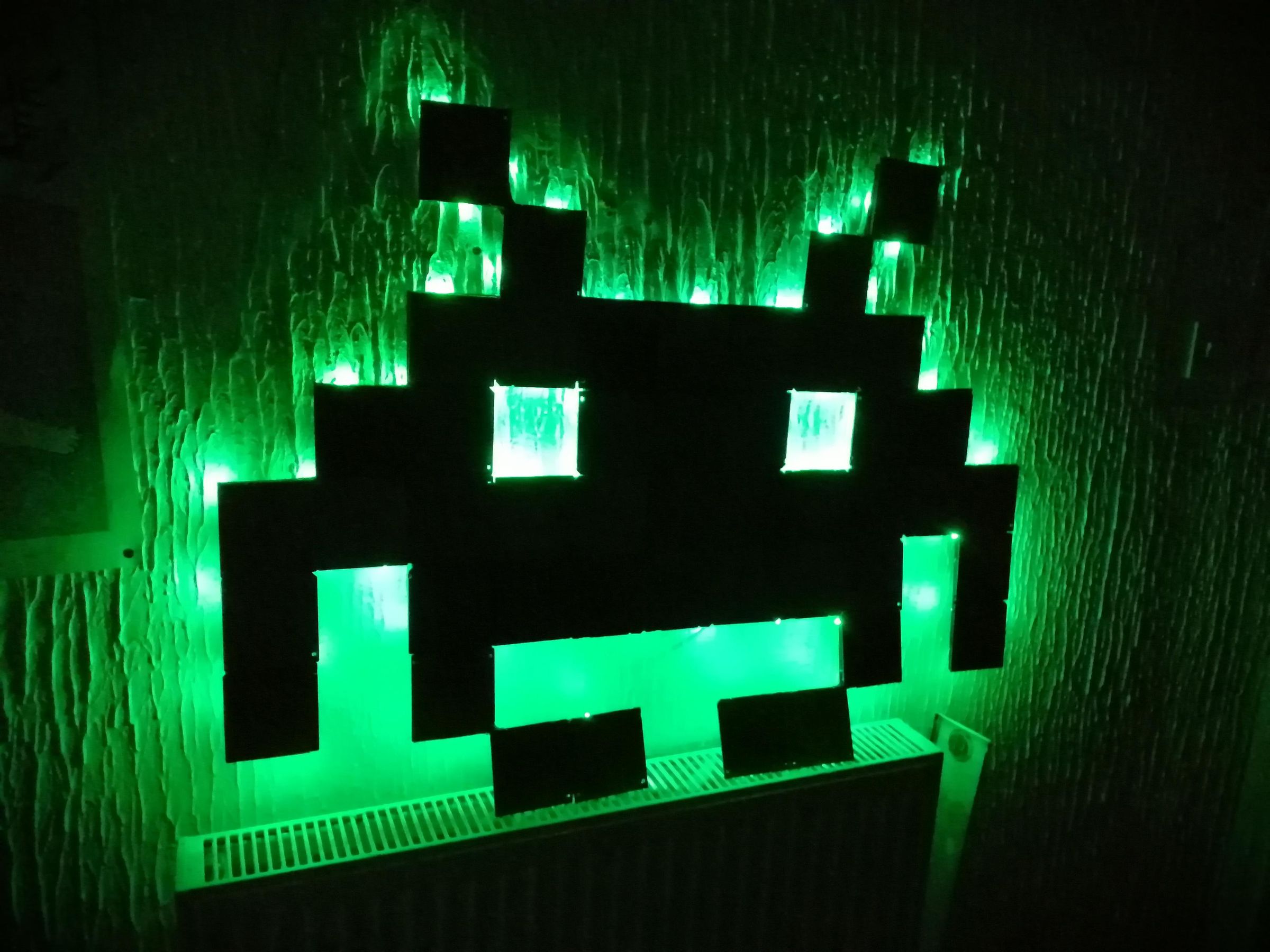 Floppy Disc Space Invader Wall Deco : 5 Steps (with Pictures ...