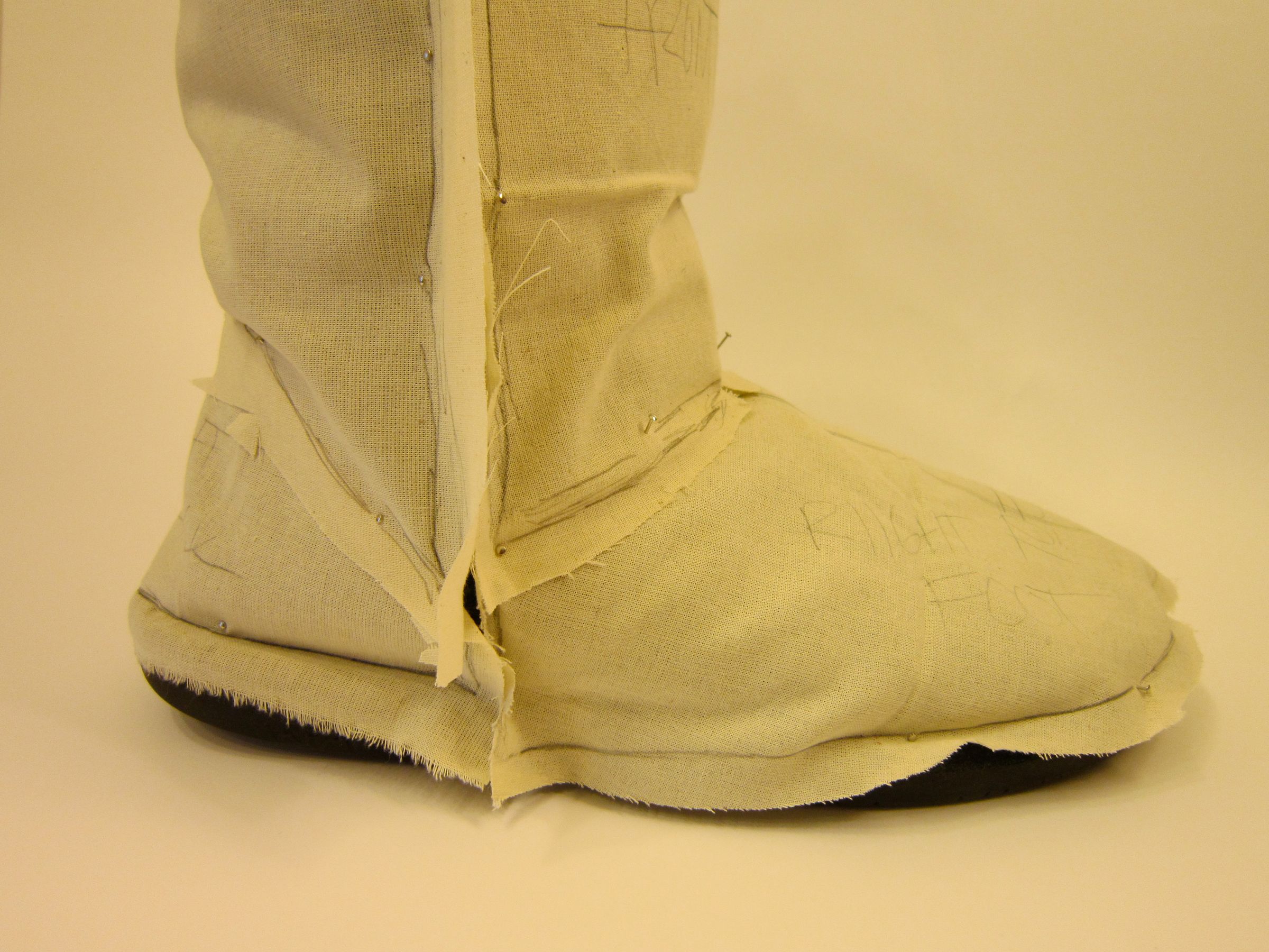 Star Wars Han Solo Boots : 11 Steps (with Pictures) - Instructables