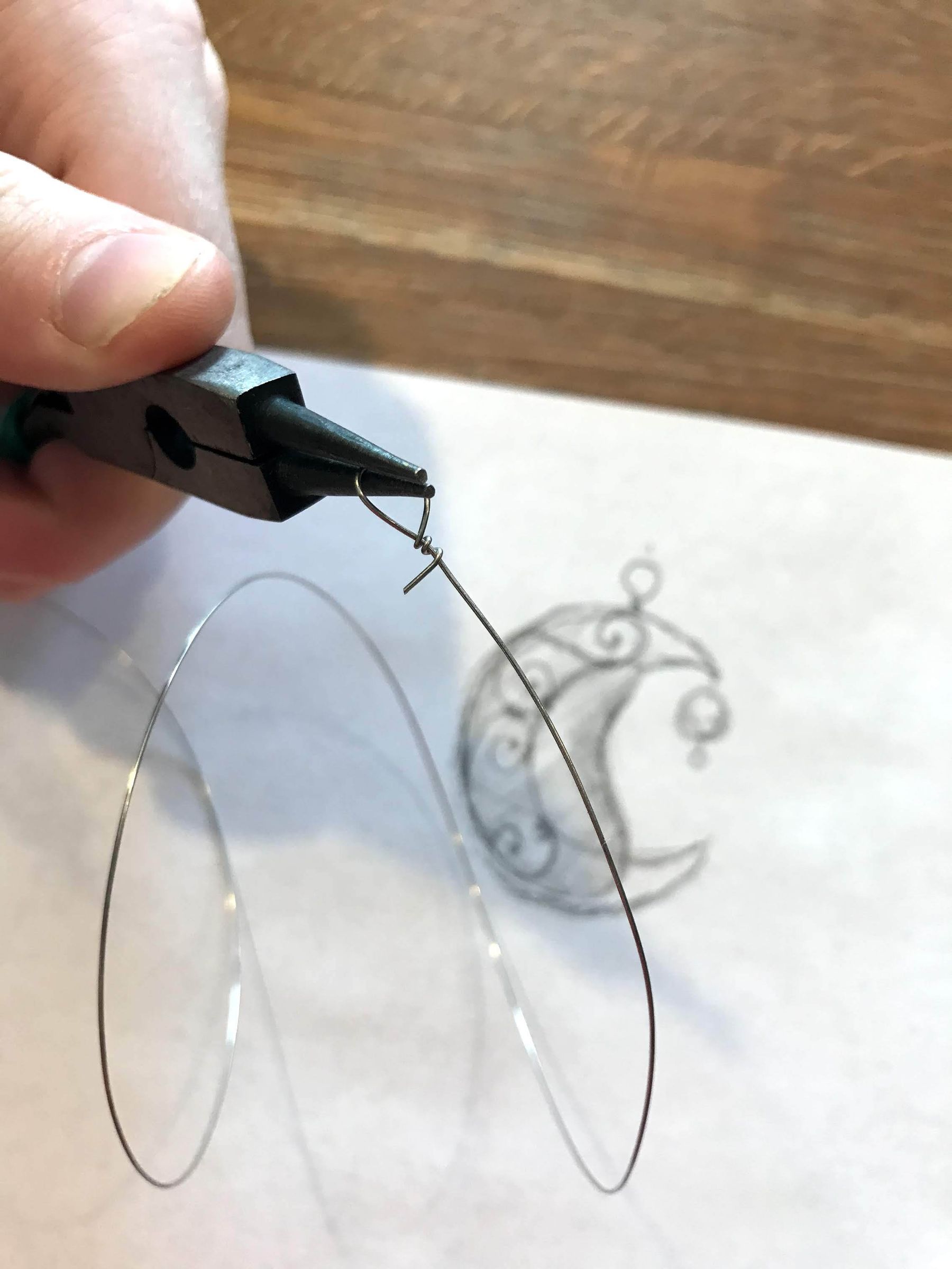How to Design (and Finish!) a Wire Wrapped Moon Pendant : 8 Steps (with ...