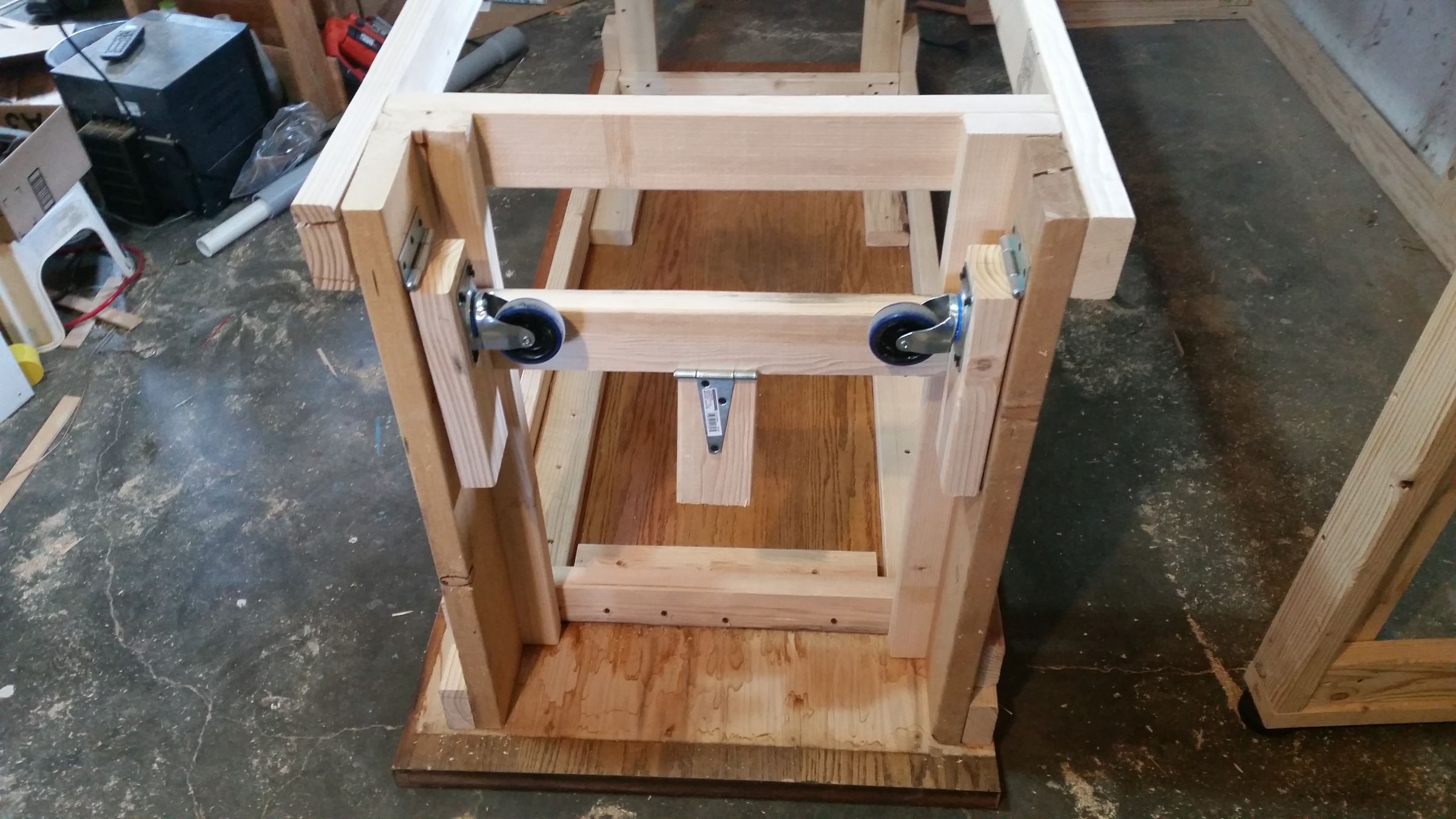 2x4 Work Bench With Nested Rolling Assembly Table : 10 Steps (with ...
