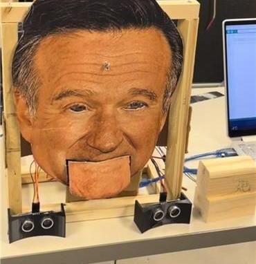 Simple Robin Williams Animatronic : 10 Steps - Instructables