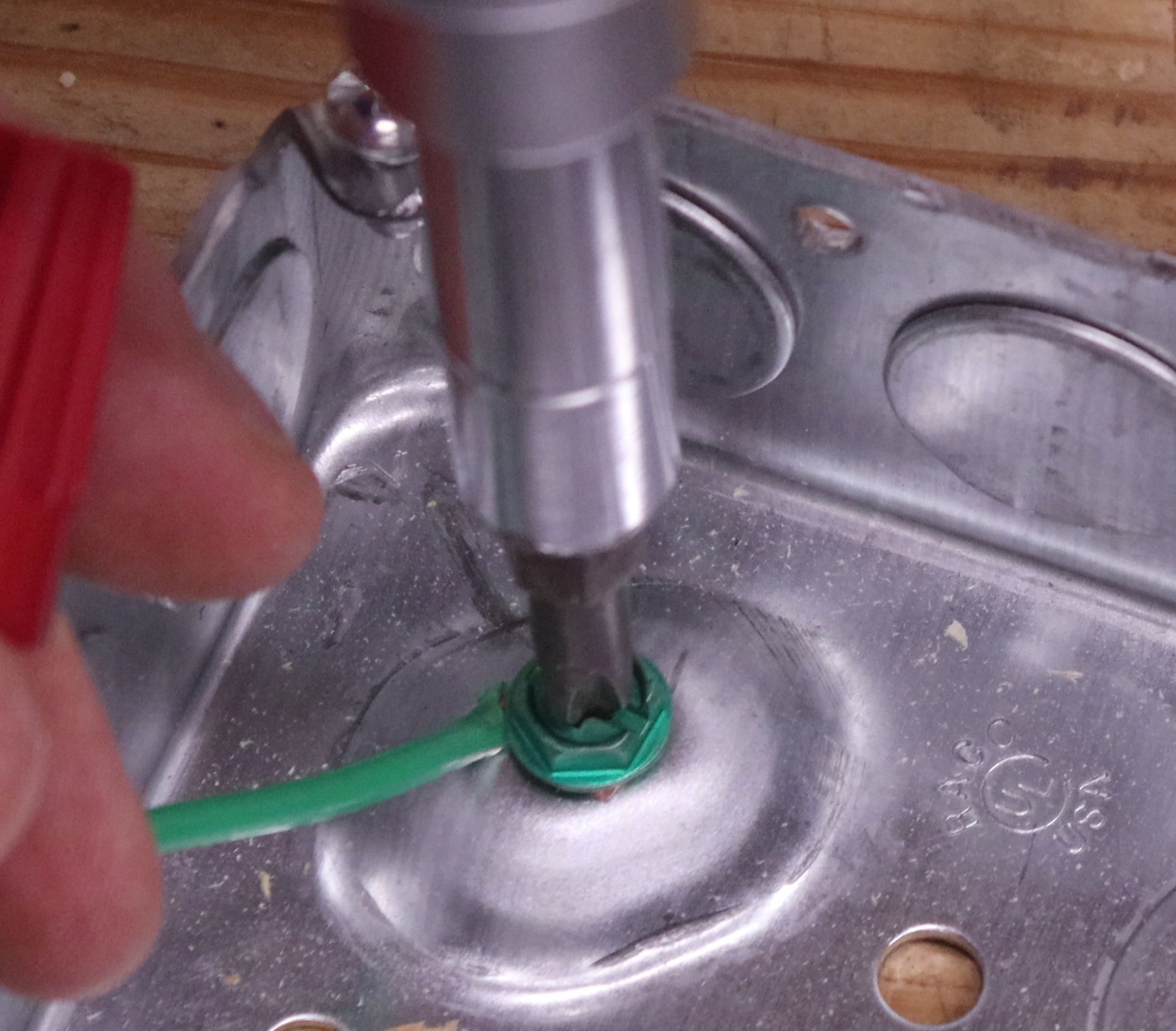 DIY Portable Switched Power Outlet With Extension Cord : 8 Steps (with ...