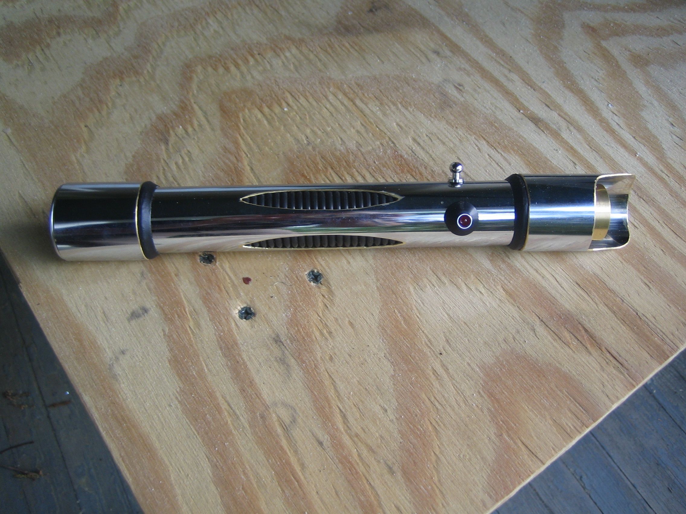 Lightsaber Hilt Prop : 5 Steps (with Pictures) - Instructables