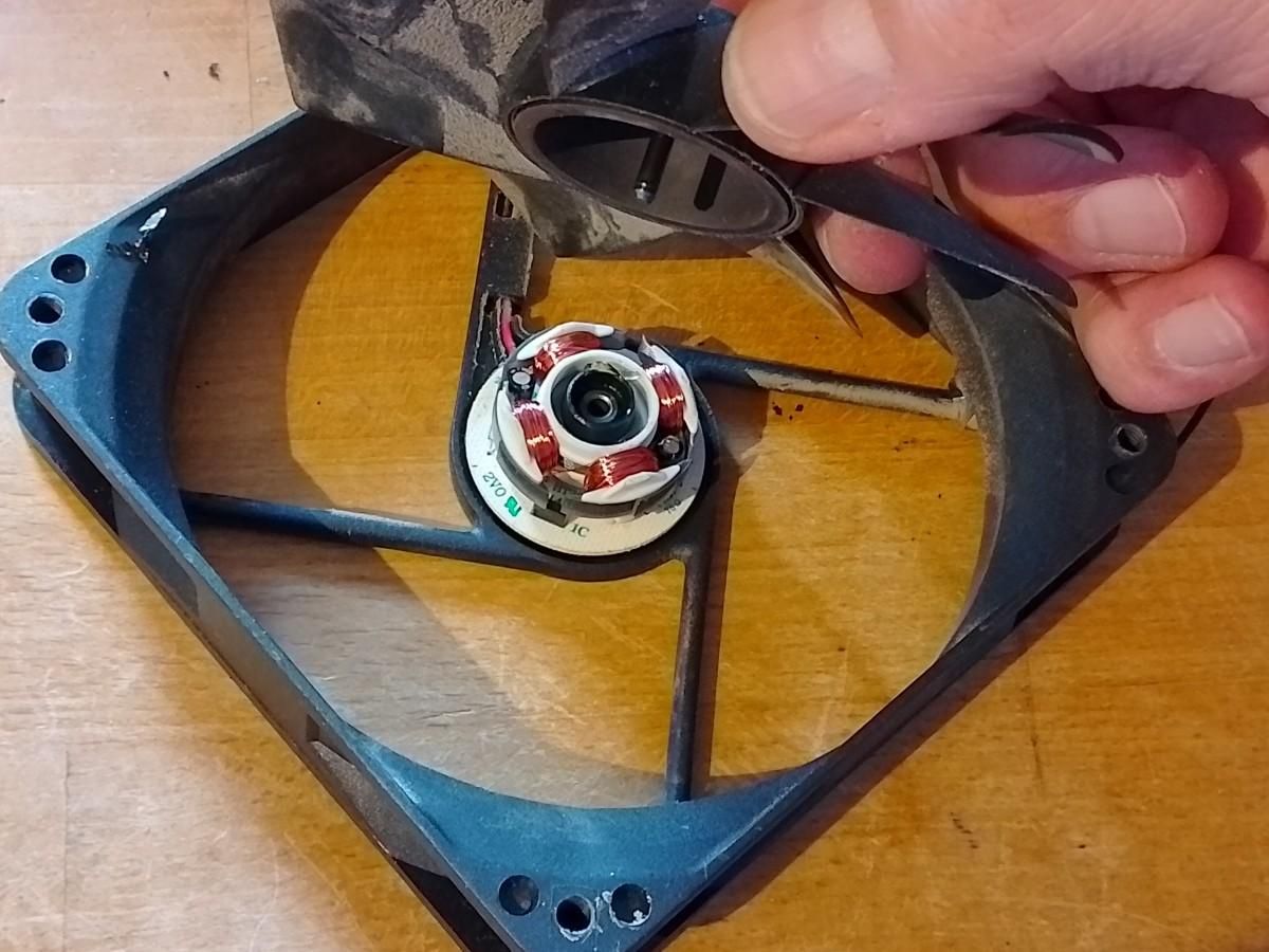 Improve a CPU Fan : 5 Steps - Instructables