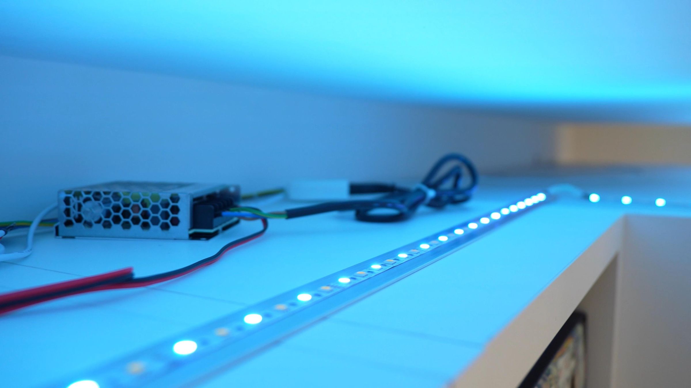 All-in-one RGBW LEDs Controller With Temperature and PIR Sensors! : 10 ...