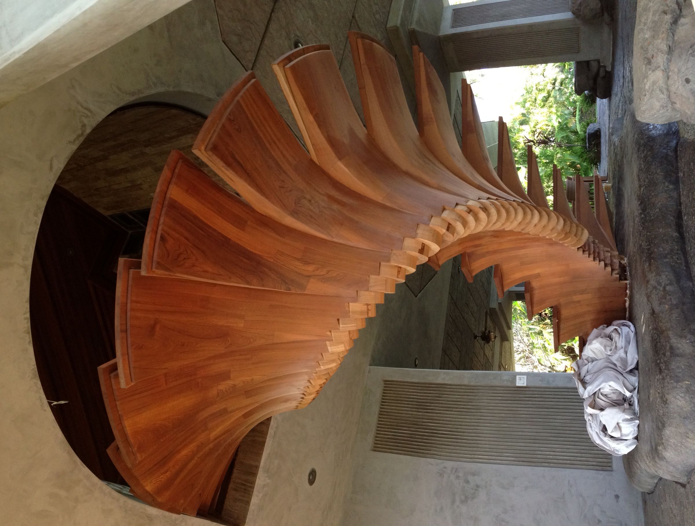 Inlayed Wood Scales on Spiral Staircase : 8 Steps (with Pictures ...