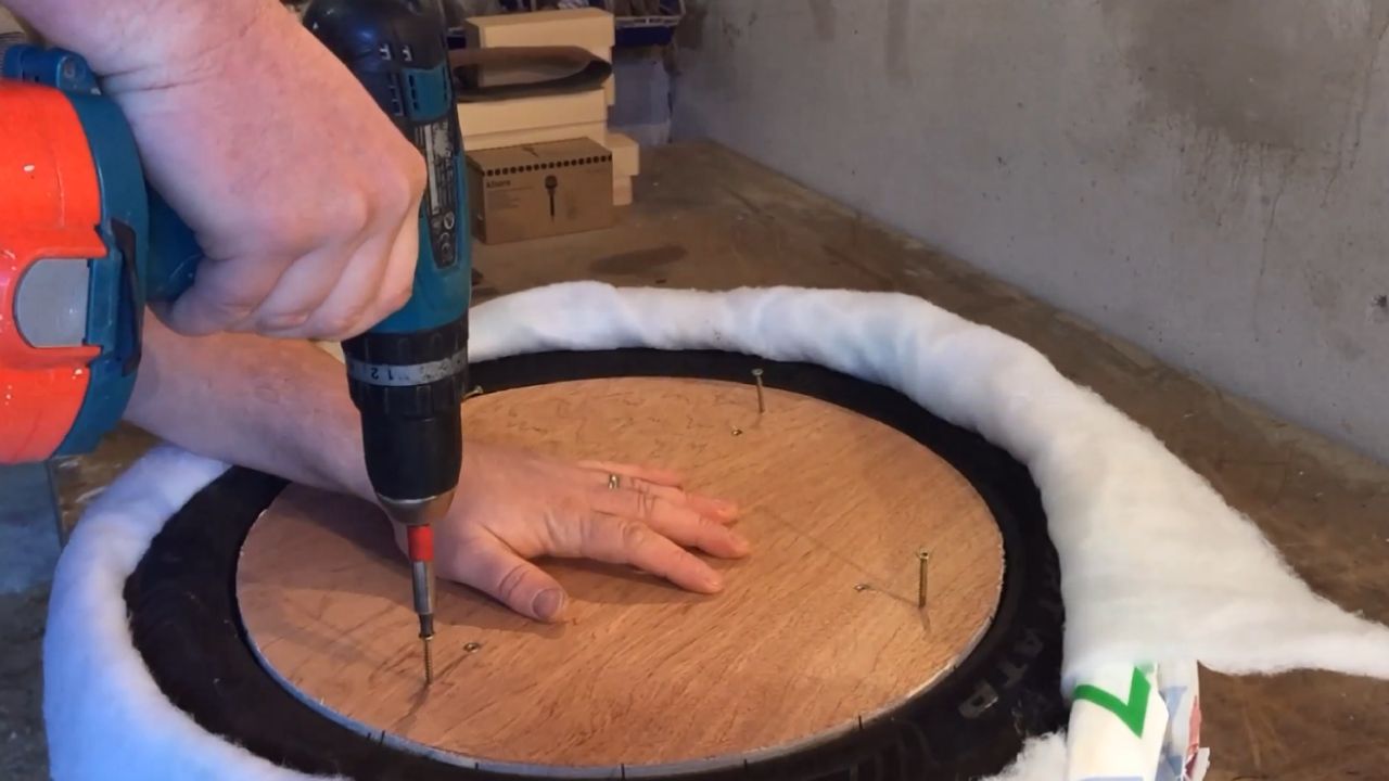 Old Car Tyre Stool : 13 Steps (with Pictures) - Instructables