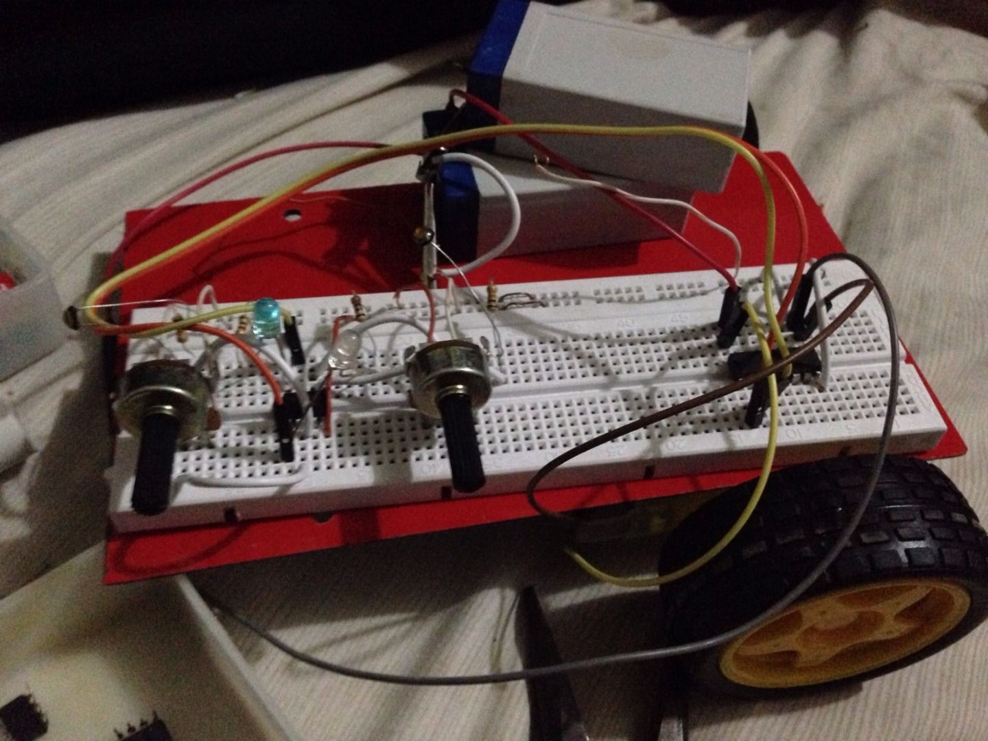 Light Seeking Robot/Car - Instructables
