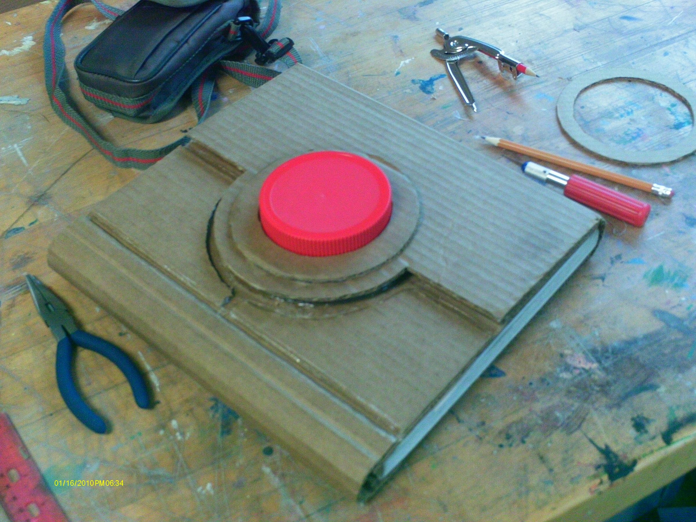 The Amazing Twist-Locking Cardboard Sketchbook : 10 Steps (with ...