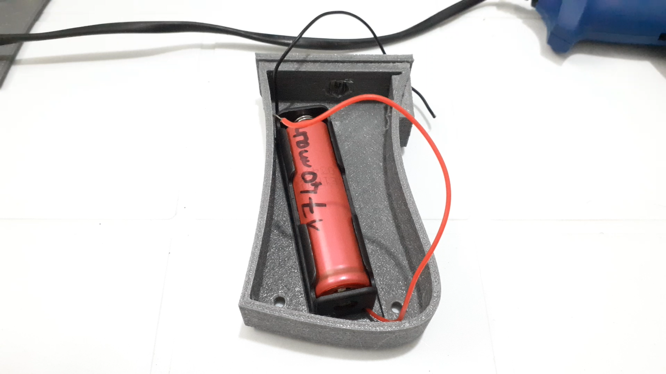 Make a Megaphone : 9 Steps (with Pictures) - Instructables