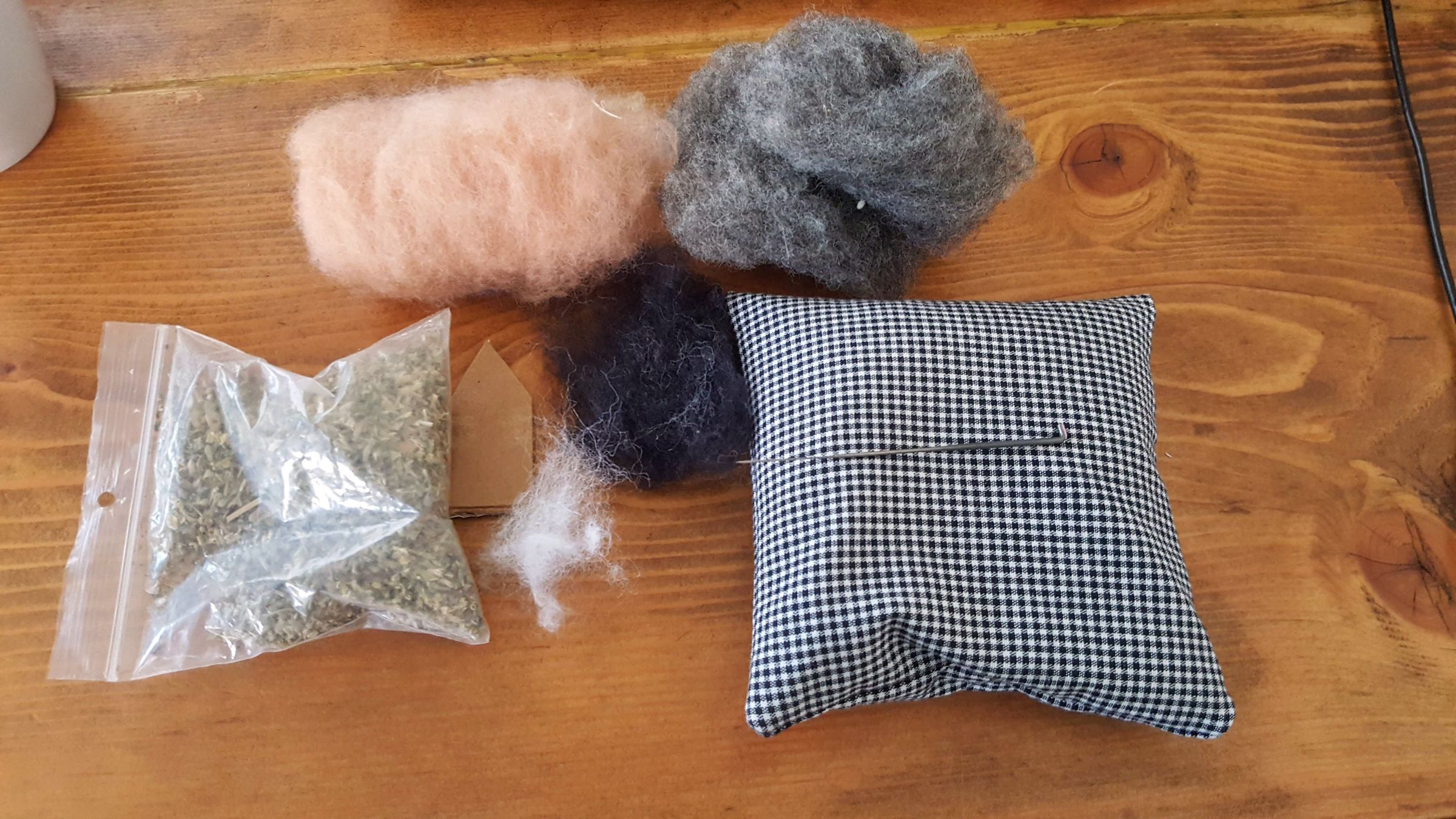 Needle Felted Catnip Mouse Toy : 7 Steps (with Pictures) - Instructables