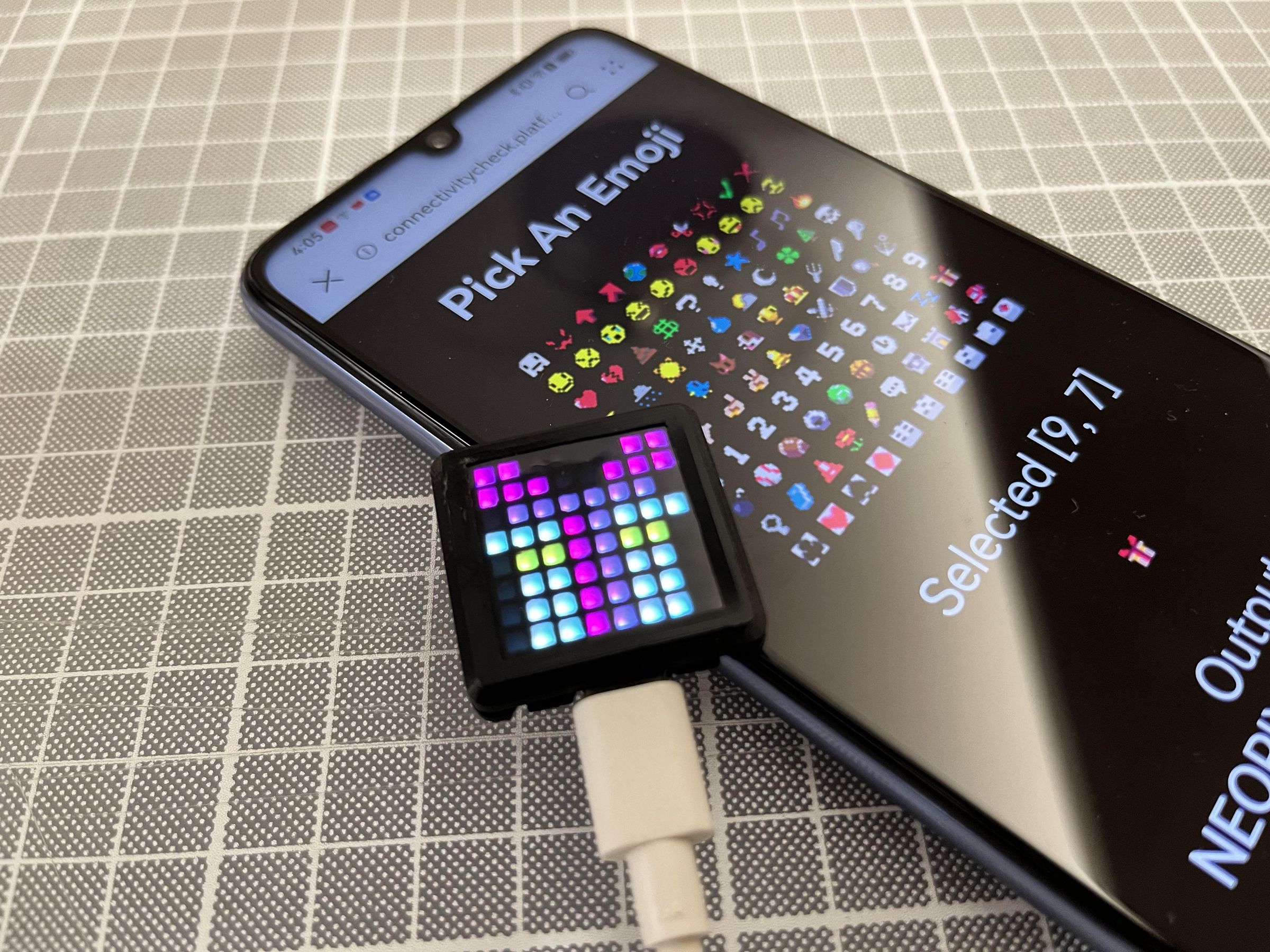 IoT Emoji Sign V2 : 11 Steps (with Pictures) - Instructables
