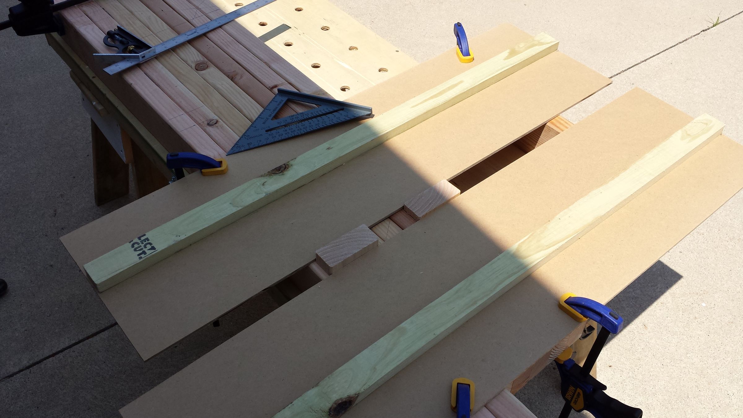 Simple Plywood Cutting Table / Work Table (Updated) : 6 Steps (with ...