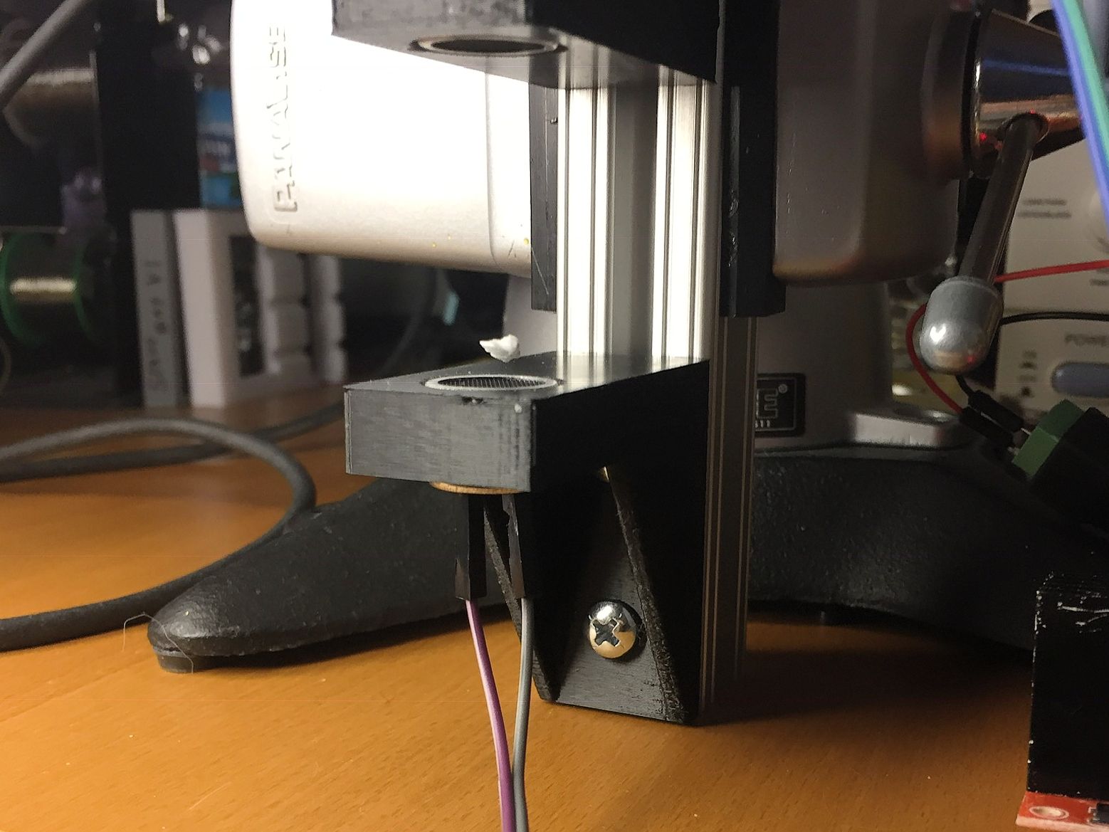 A Simple Stand for an Acoustic Levitator MiniLev : 12 Steps (with ...