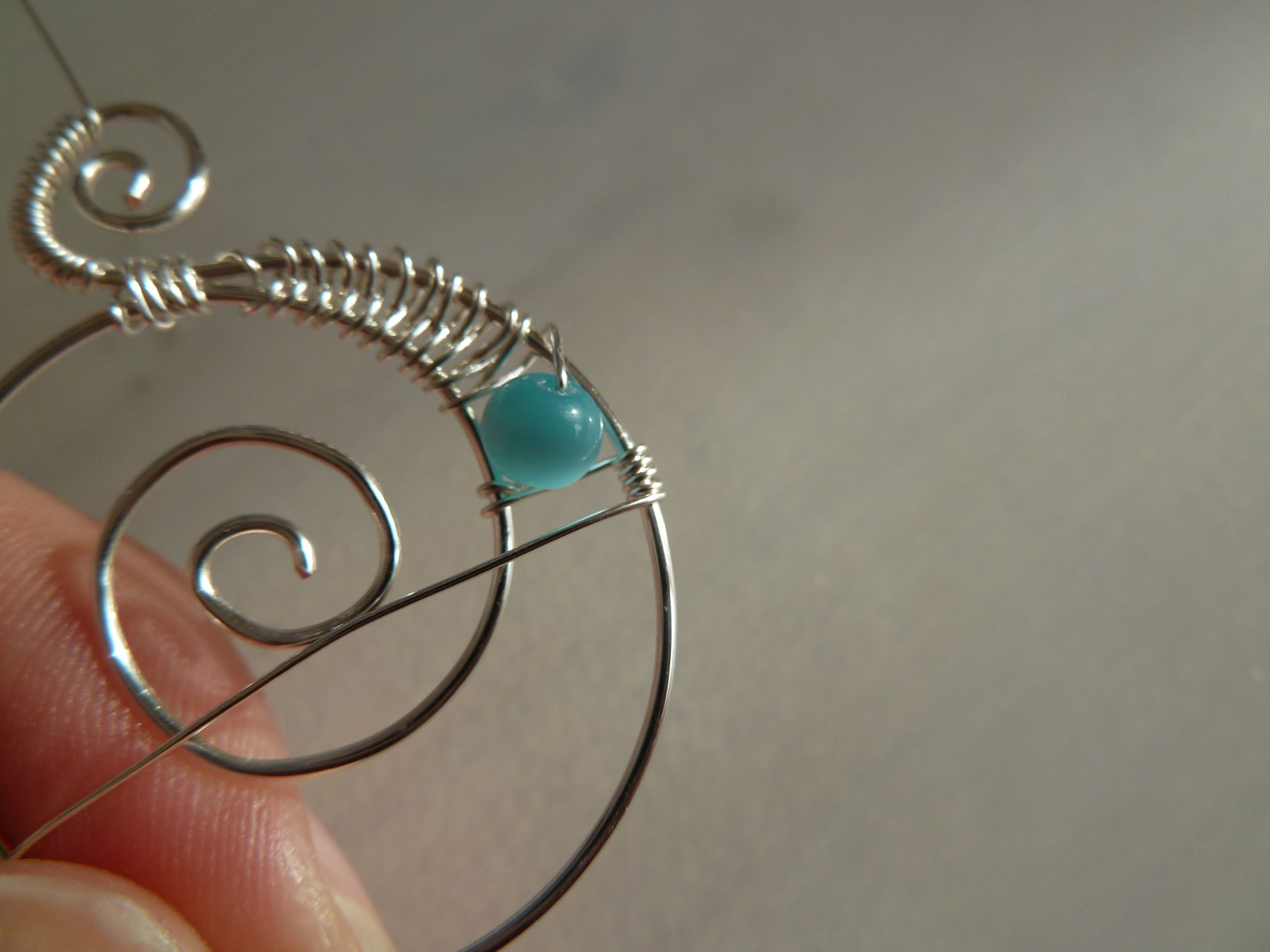 Swirled Wire Beaded Pendant : 18 Steps (with Pictures) - Instructables