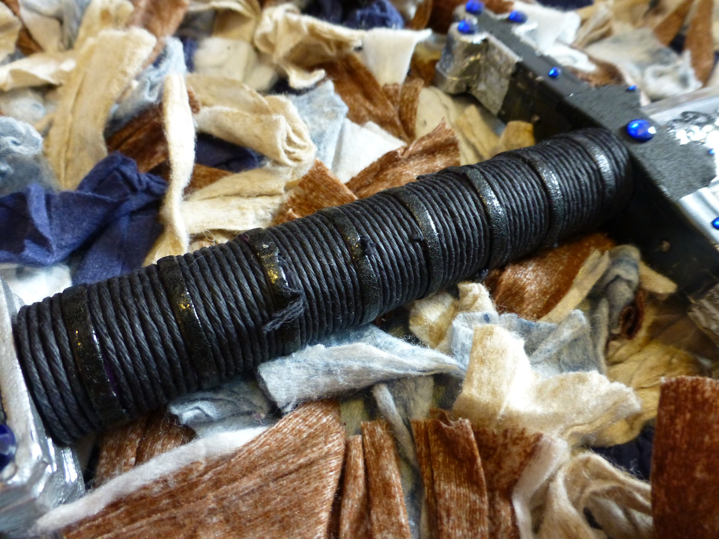 DIY Foam Weaponry : 9 Steps - Instructables