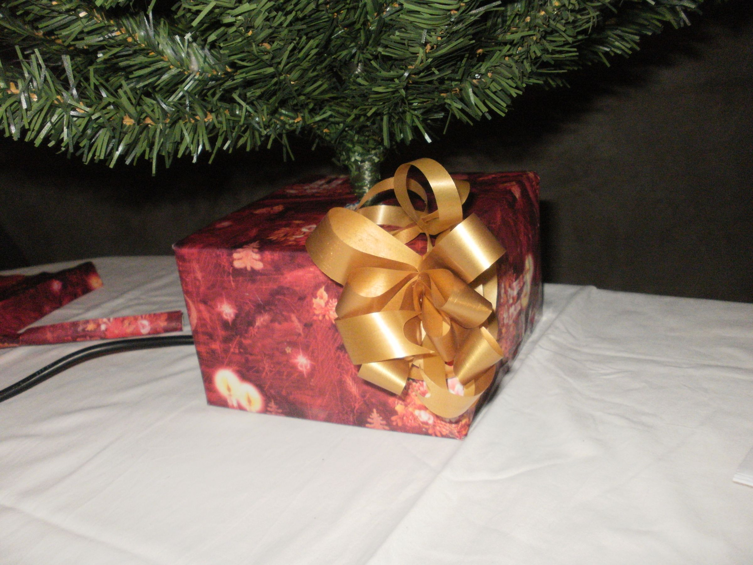 Rotating Christmas Tree : 9 Steps - Instructables