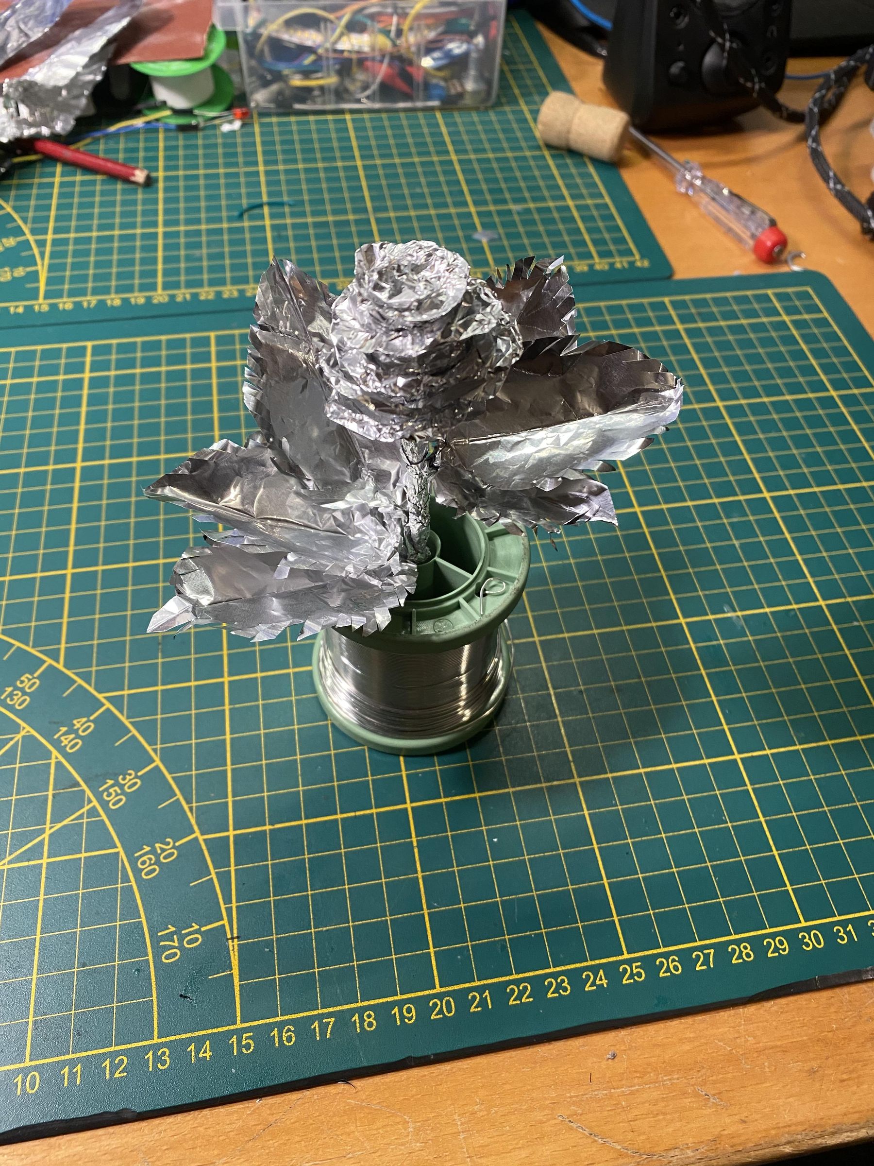 Tinfoil Rose Valentine's Day : 11 Steps (with Pictures) - Instructables