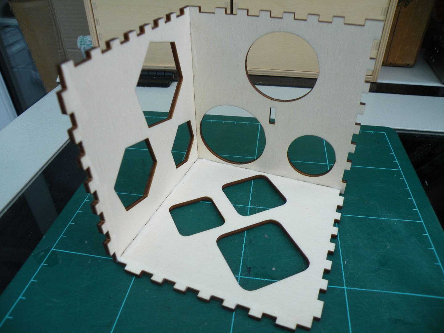 Shedding Box : 3 Steps (with Pictures) - Instructables