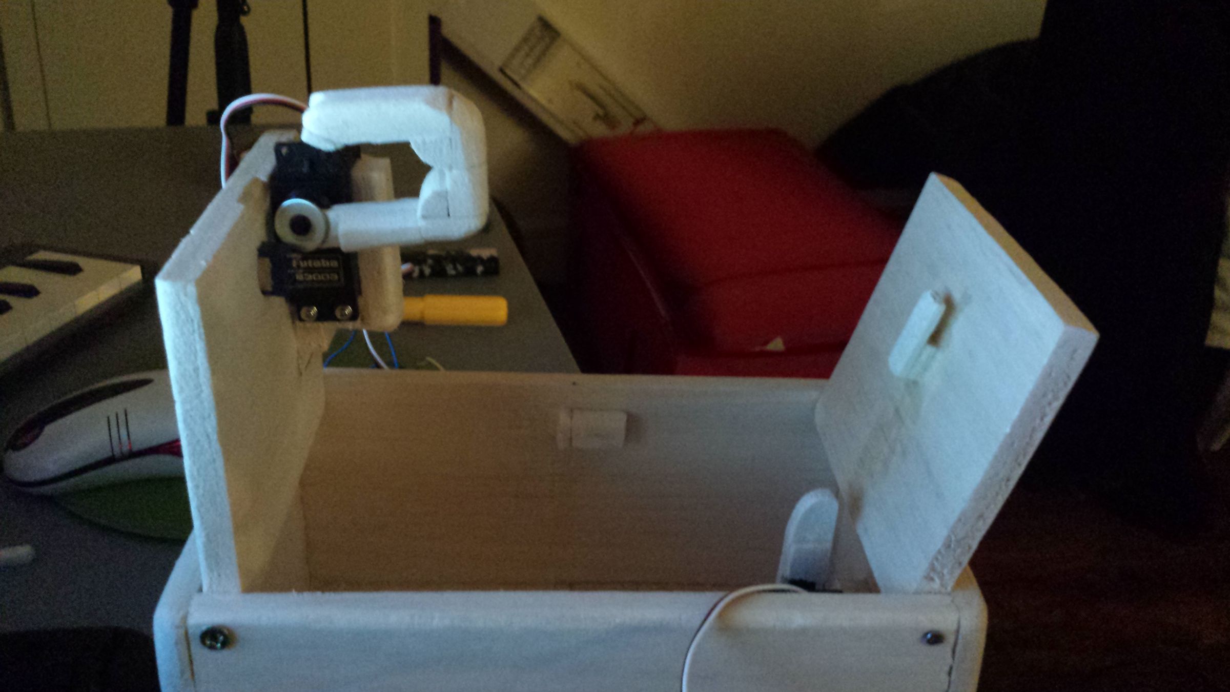 How to Build Another Useless Machine: Easy to Make, and Hard to Use! : 9 Steps (with Pictures ...