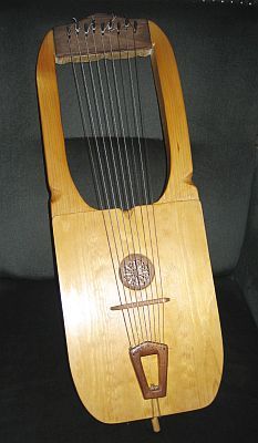 Anglo-Saxon Lyre : 9 Steps - Instructables