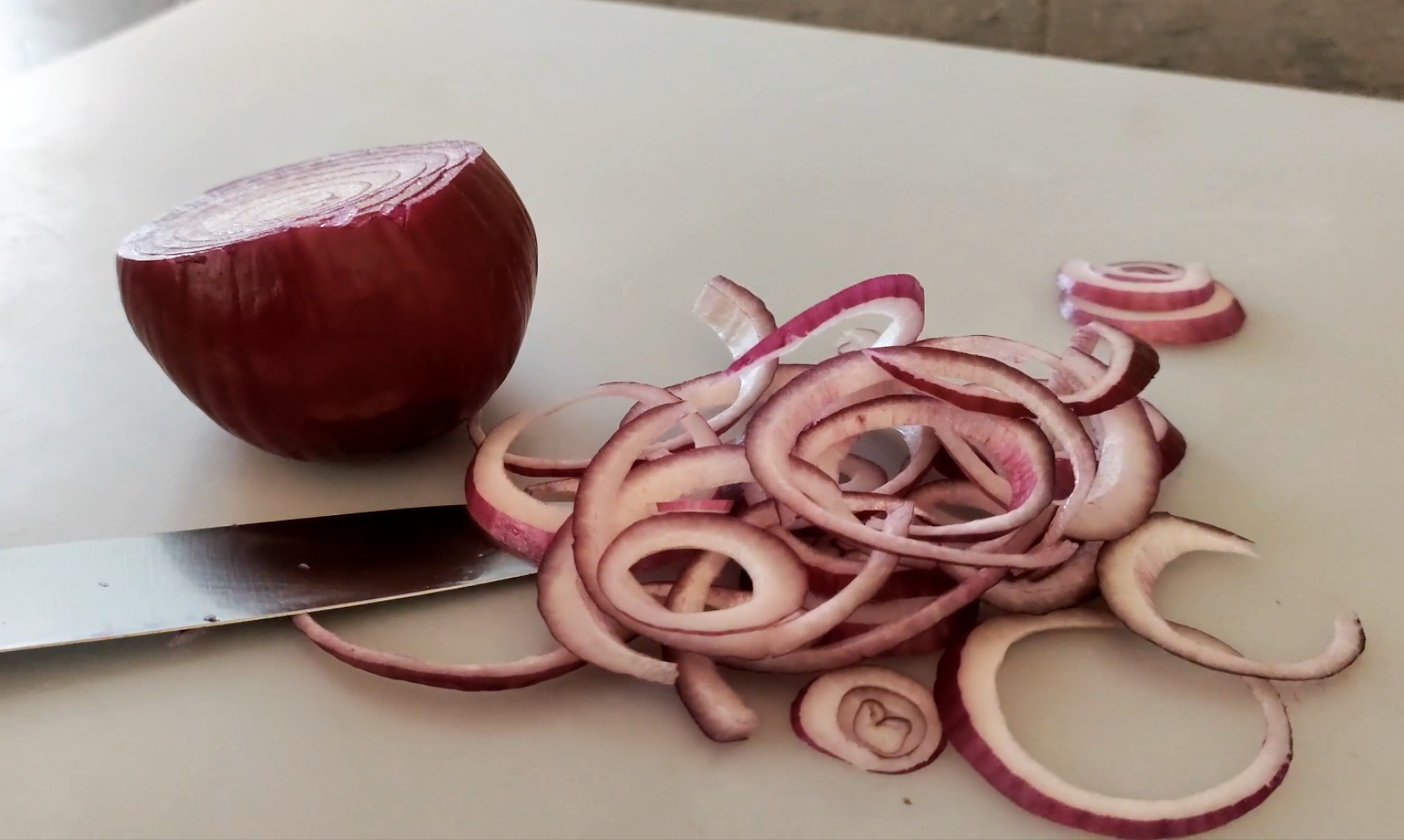 Sabich - Delicious Fried Eggplants & Caramelized Eggs Sandwich ...