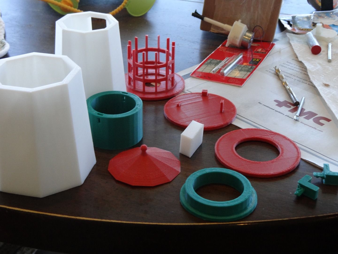 Pete's Dragon Lighthouse Prop : 4 Steps (with Pictures) - Instructables