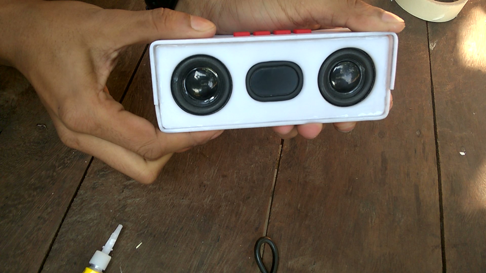 DIY Mini Bluetooth Speaker (BoombeAt :) : 20 Steps (with Pictures ...